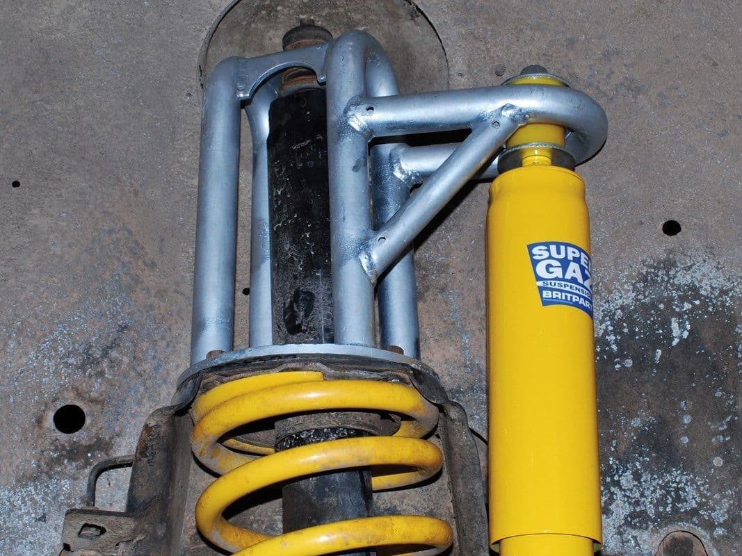 Defender Twin Shock Turrets Front Pair 2" Lift DA6322L