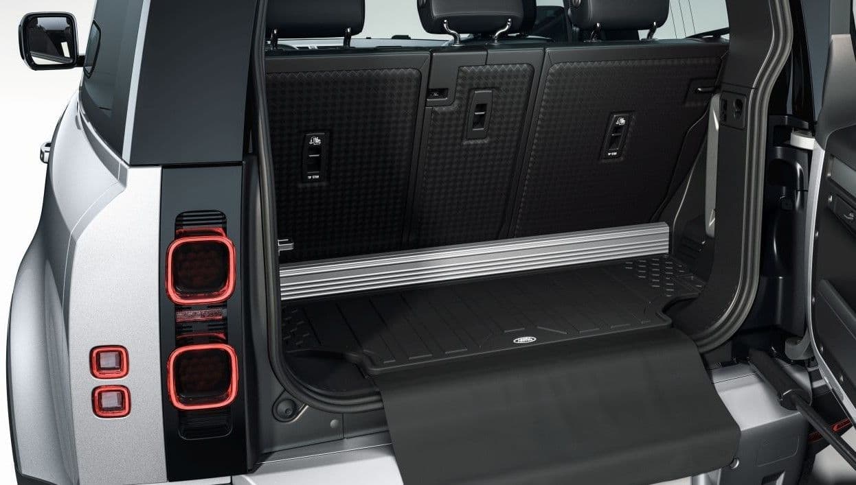 VPLES0565 New Defender 90 Genuine Loadspace Mat with Bumper Protector
