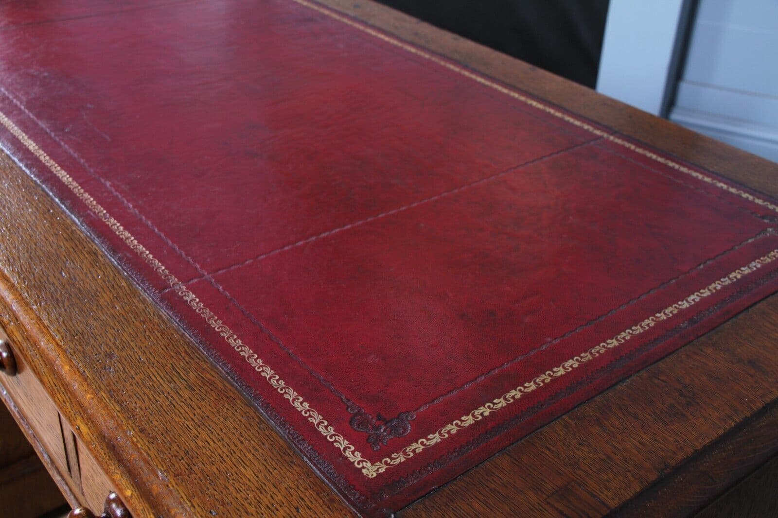 Antique Victorian Medium Oak 9 Drawer Twin Pedestal Leather Top Writing ...