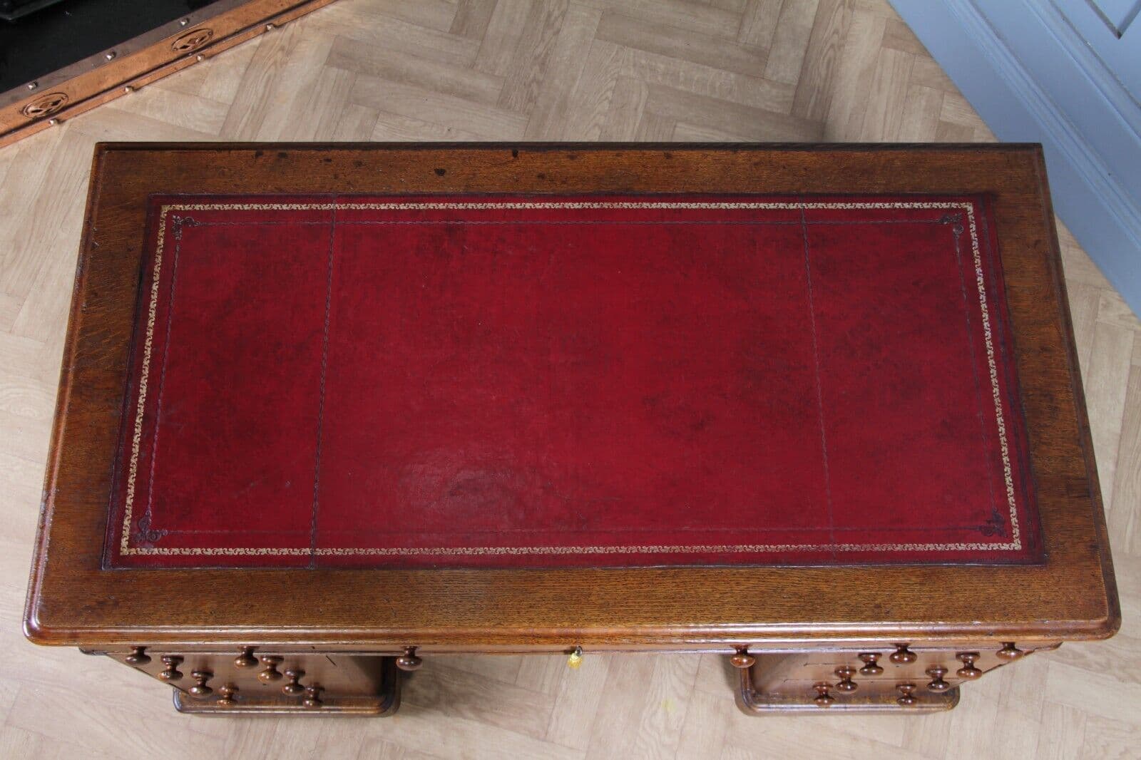 Antique Victorian Medium Oak 9 Drawer Twin Pedestal Leather Top Writing ...