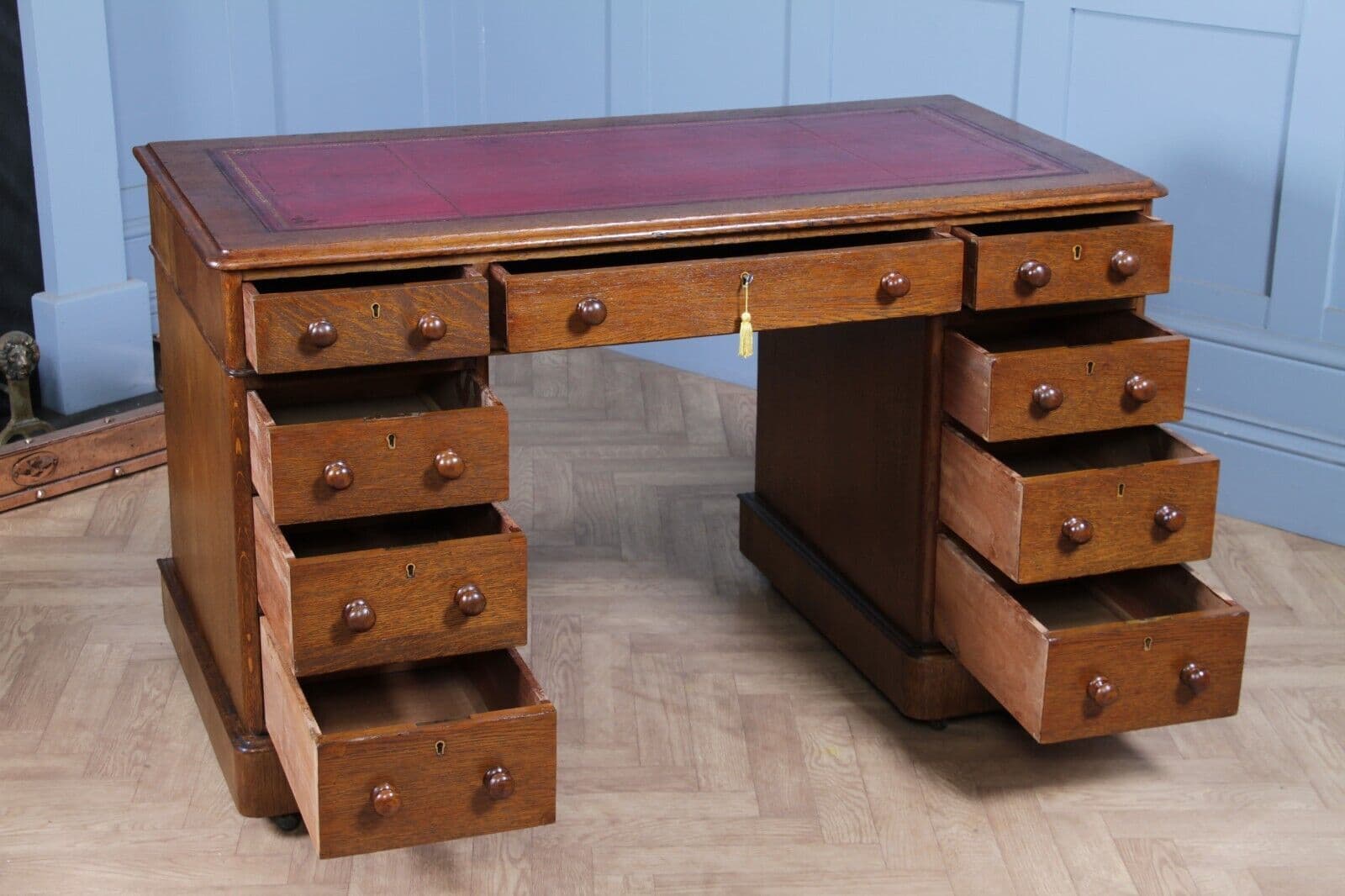 Antique Victorian Medium Oak 9 Drawer Twin Pedestal Leather Top Writing ...