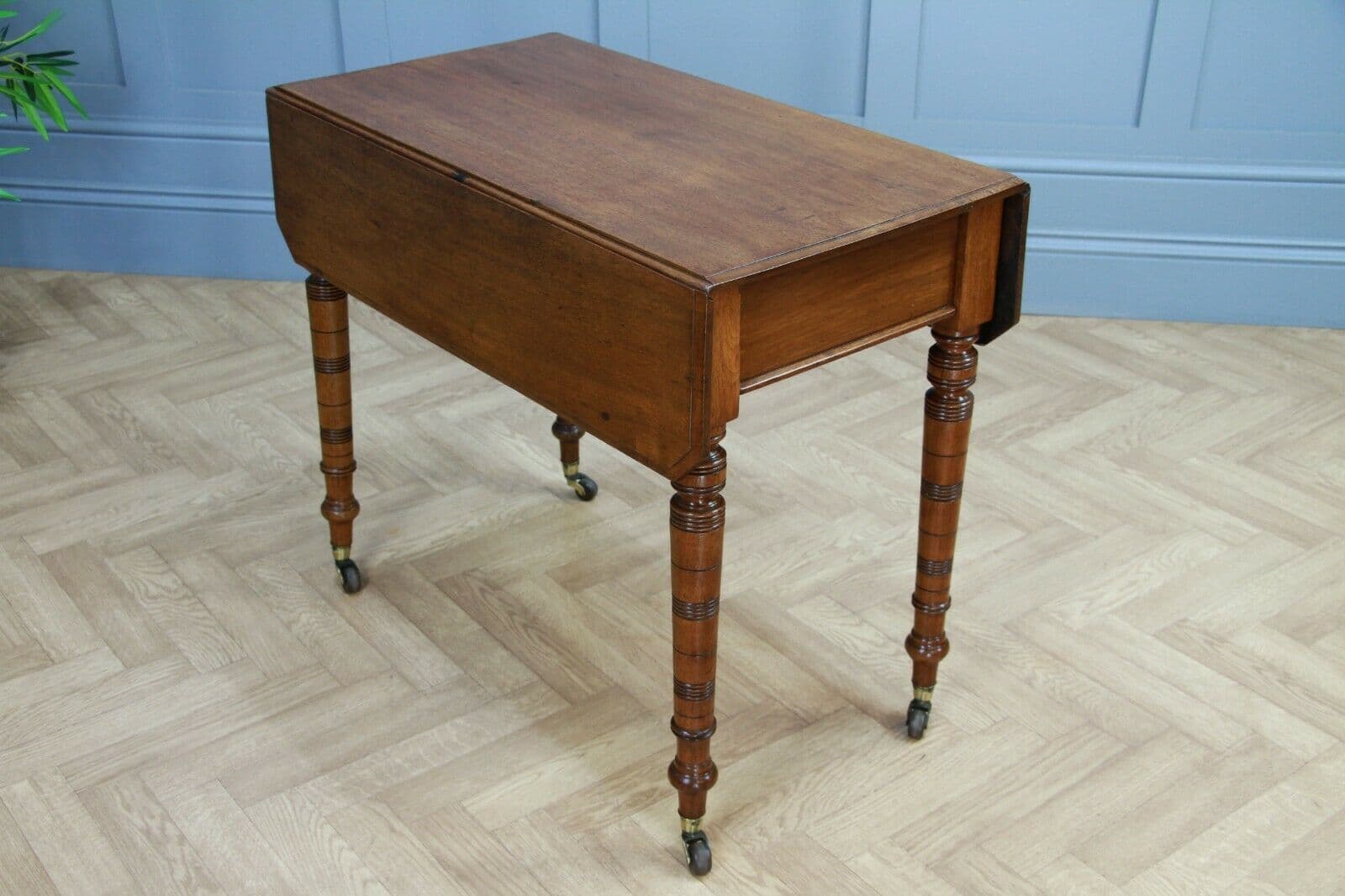 Original Antique Edwardian Solid Walnut Drop Leaf Pembroke Dining Table C1890