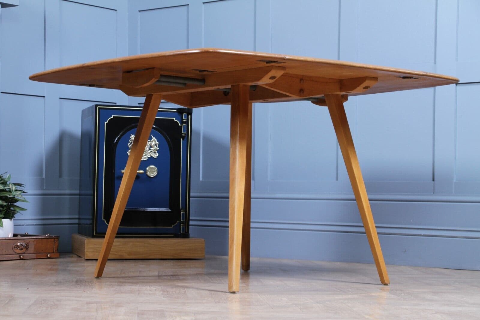 Original Vintage Ercol 1960s Windsor Blonde Elm Drop Leaf Dining Table ...