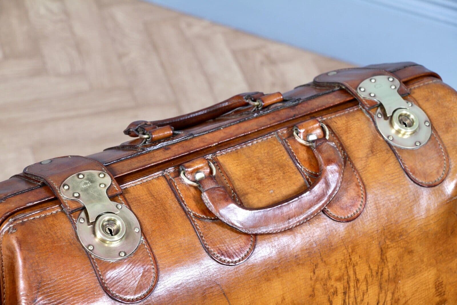 Vintage 1930s Norris Luggage of England Leather Gladstone Lockable ...