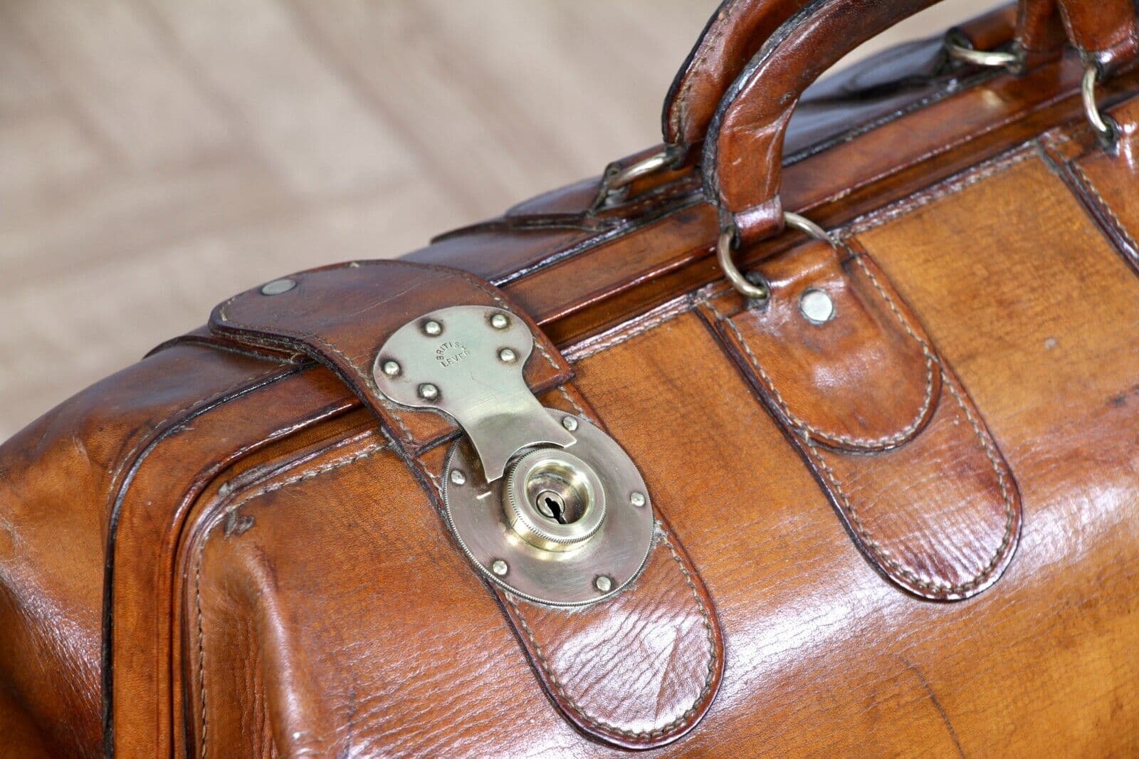 Vintage 1930s Norris Luggage of England Leather Gladstone Lockable ...
