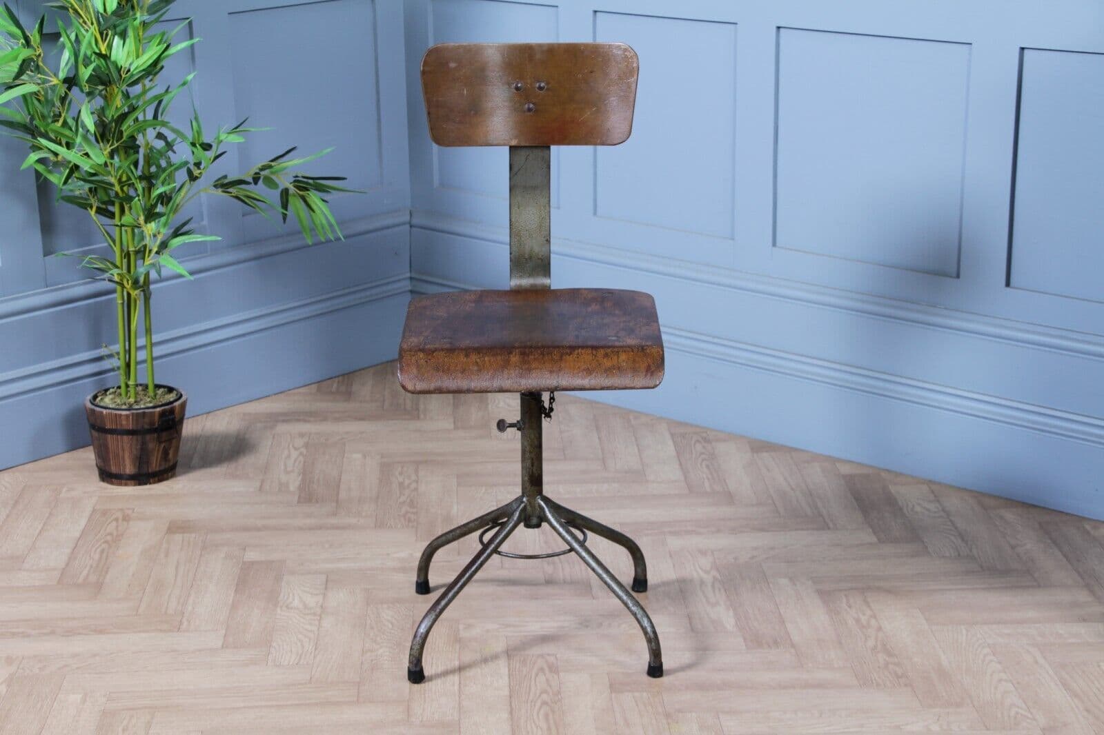 Vintage Industrial Height Adjustable Machinists Engineer Swivel Chair ...