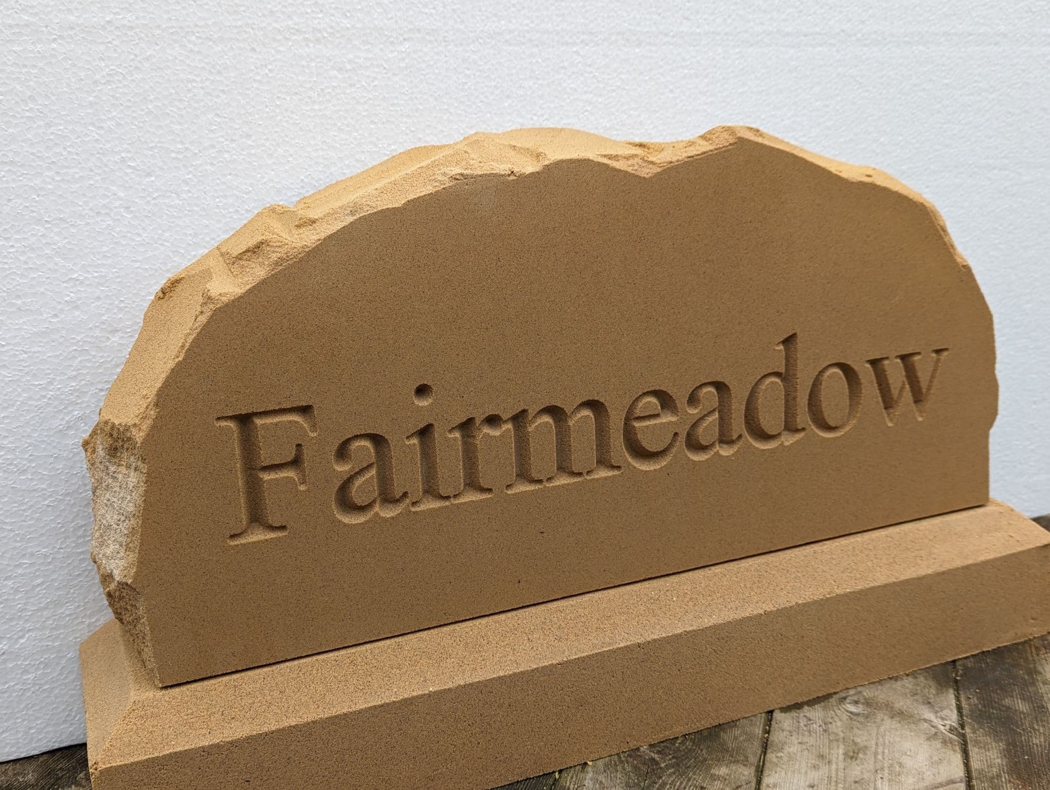 Cleft-Edge Floor Sign with Base