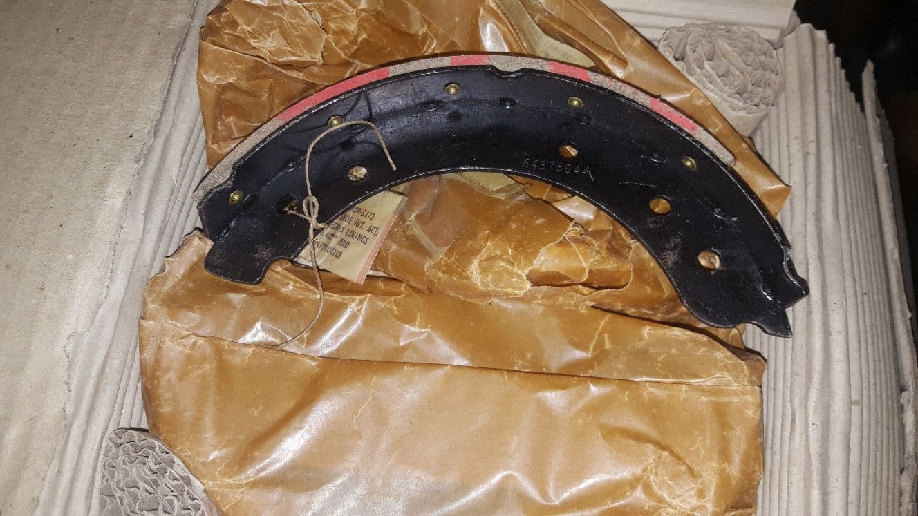 Full Set New Genuine Rear Brake Shoes Mk3 Zephyr 4 delivery charges apply