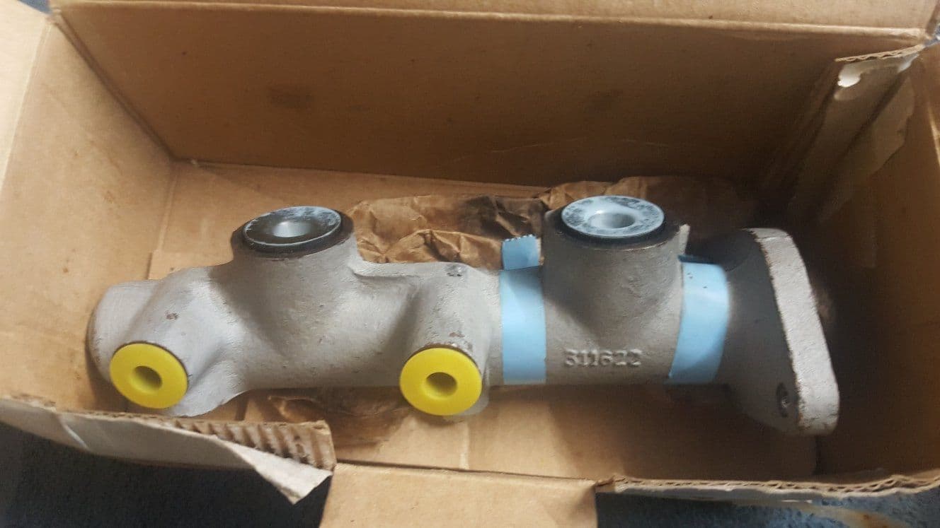New Genuine Bendix Master Cylinder Mk2 Ford Transit