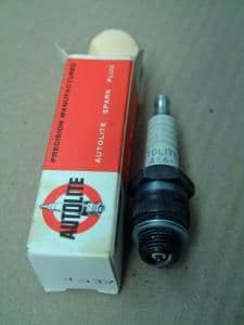 New Spark Plug Autolite AE6 Type