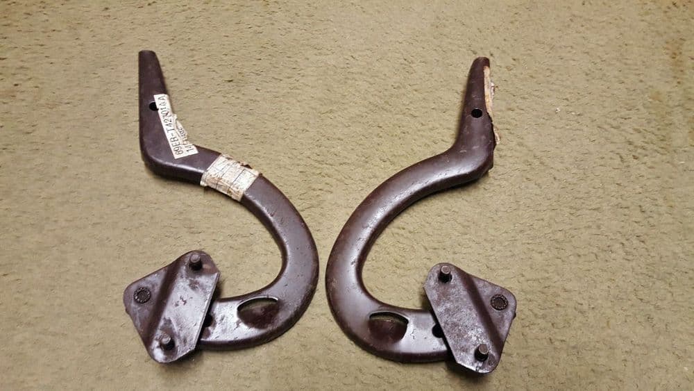 Pair New Genuine Rear Boot Hinges Mk1 Capri