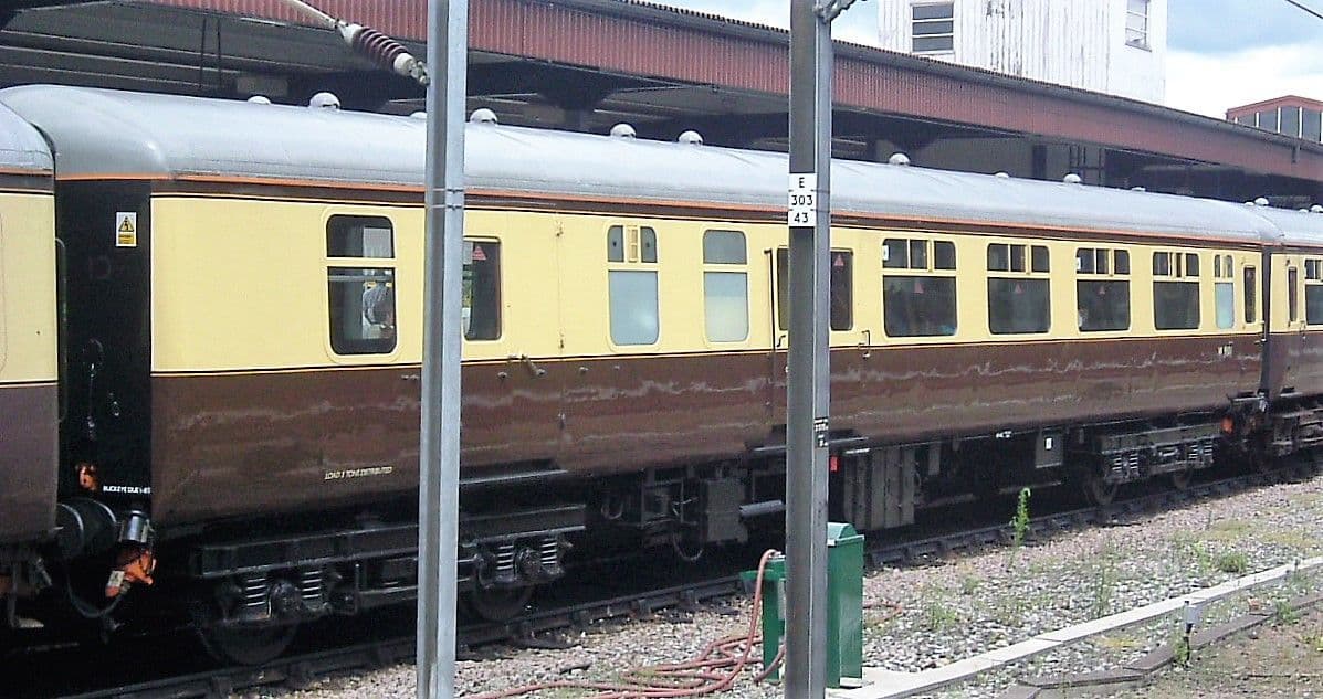 Mark 2 A/B/C coaches N Gauge