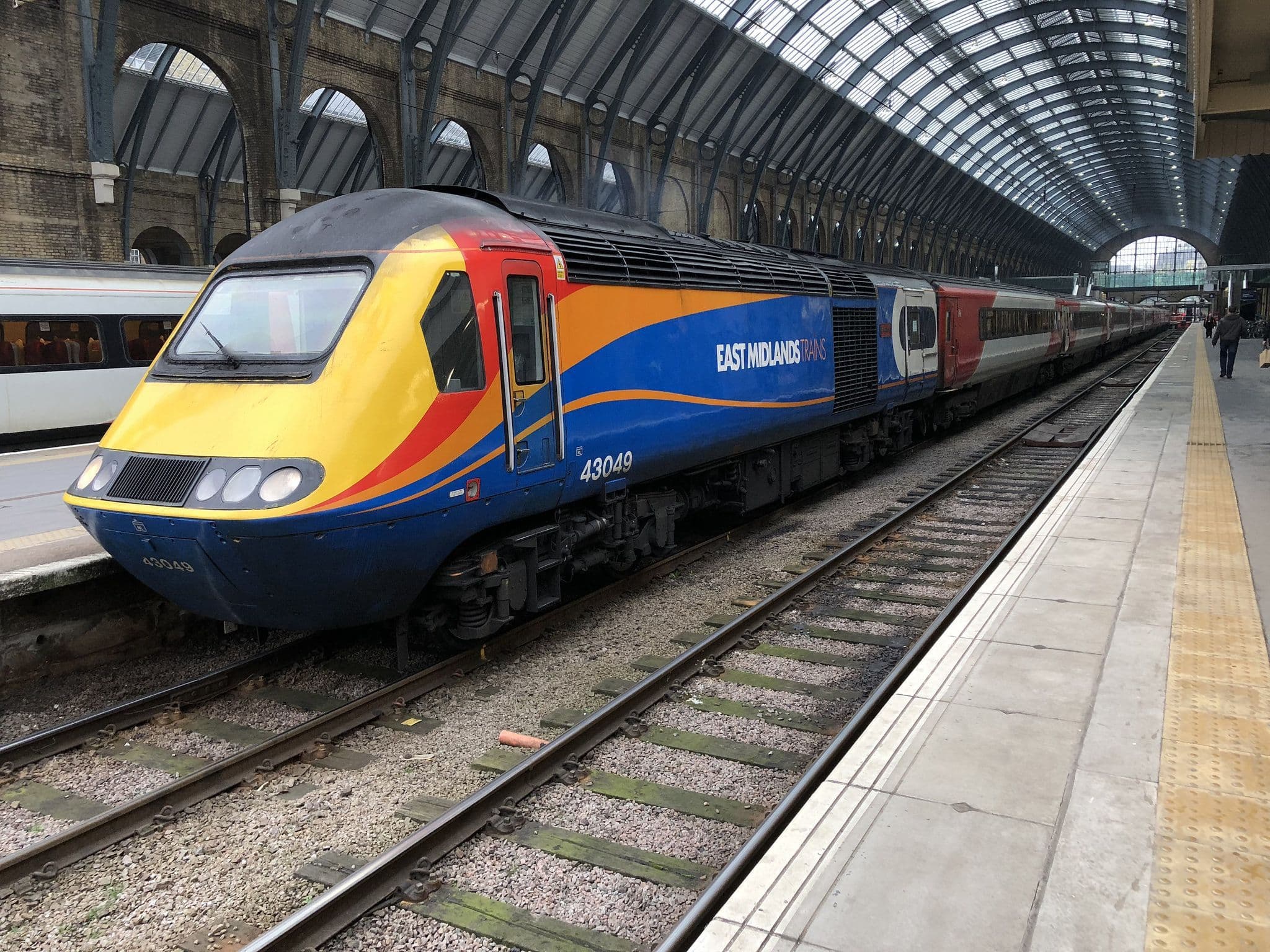 Mark 3 Coach - HST N Gauge