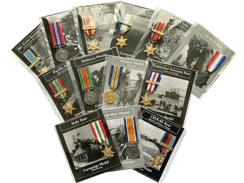 Repro Miniature War medal set