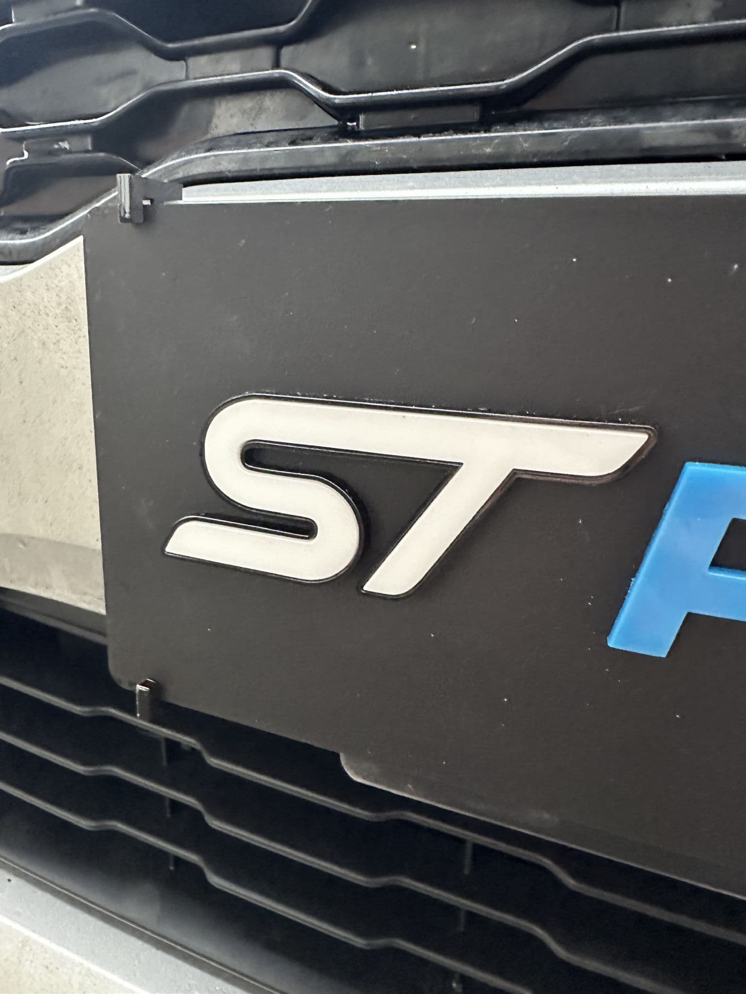 RS PERFORMANCE SHOW PLATE