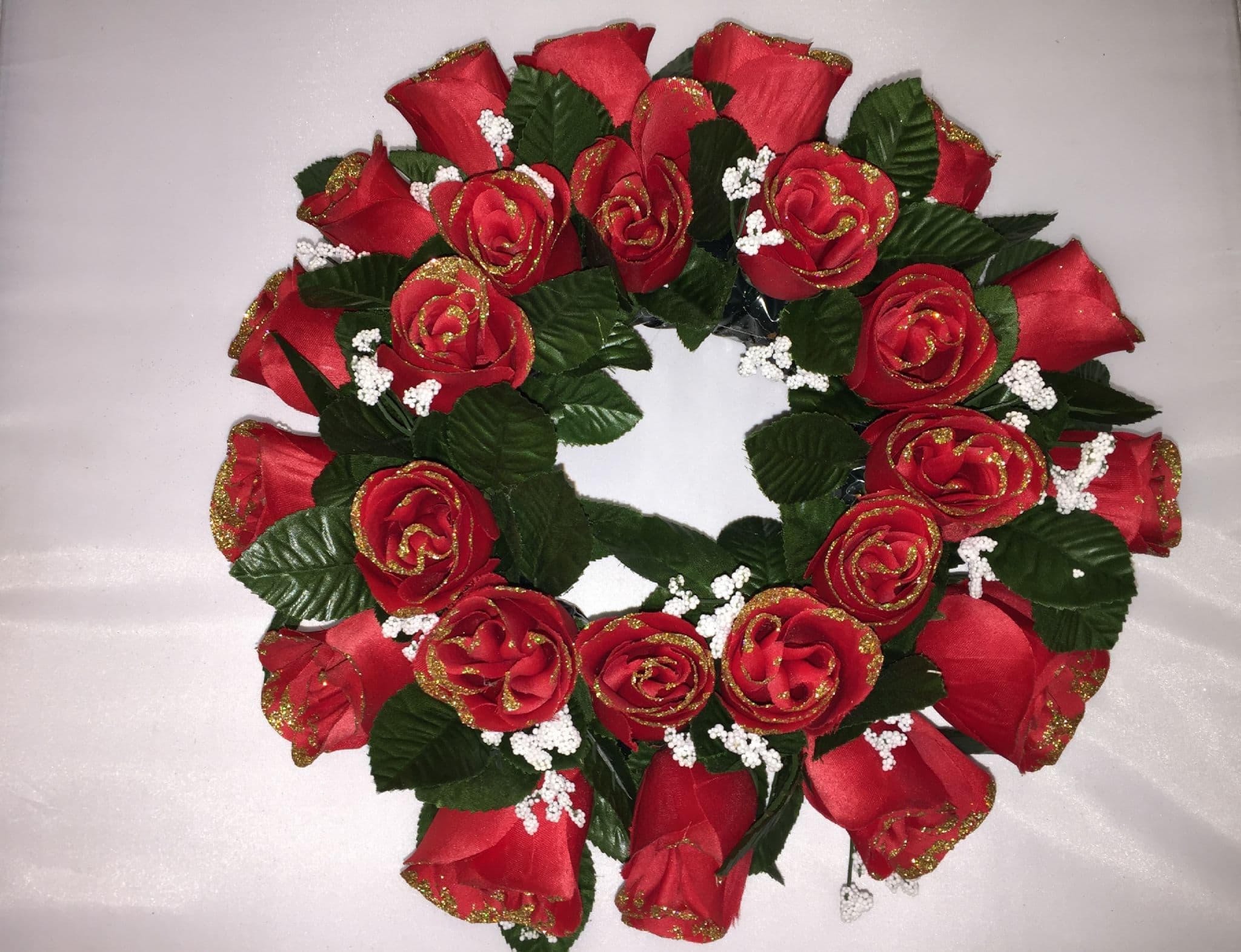 Red Rose Memorial Wreath open