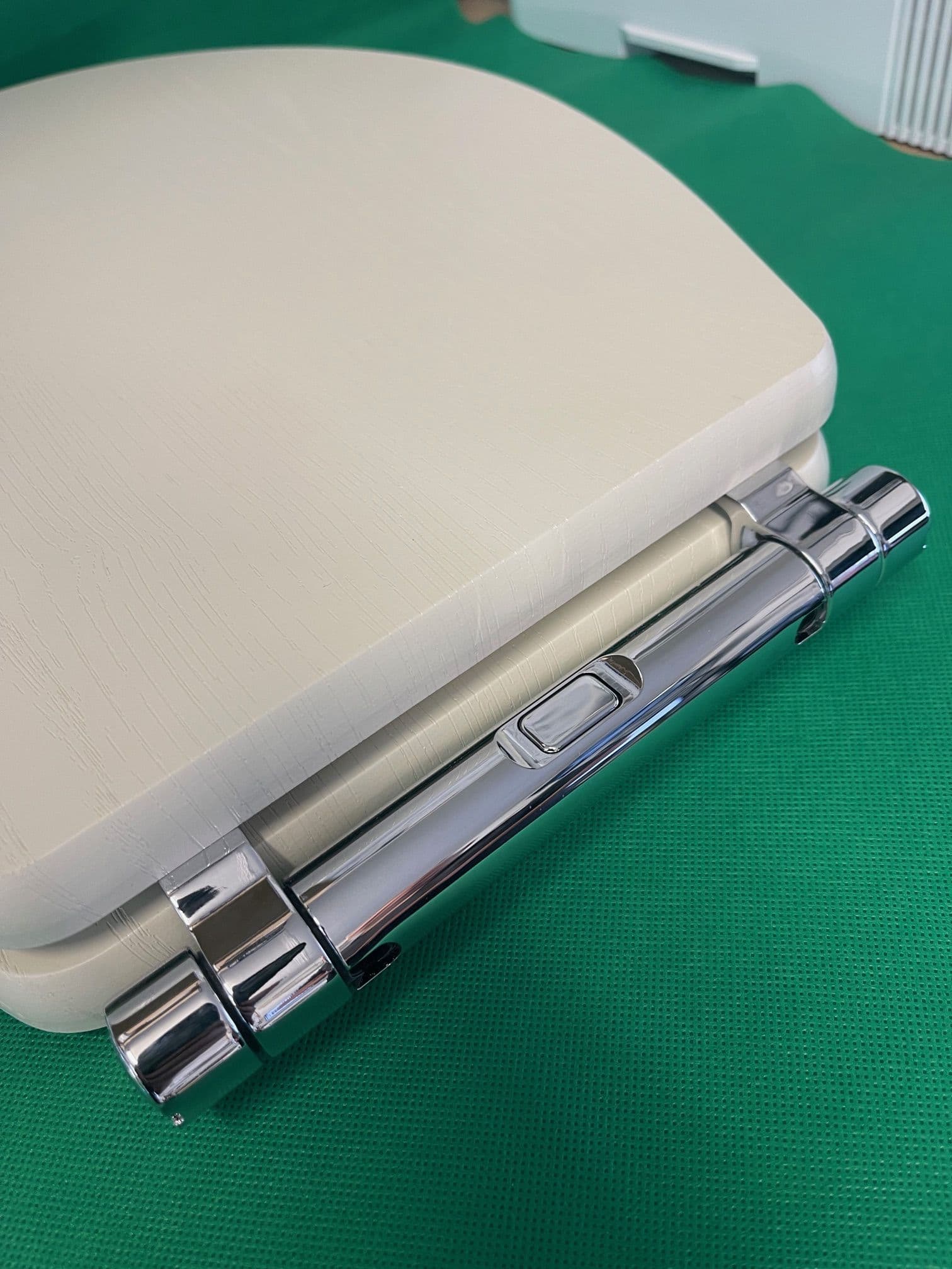 Soft Close Toilet Seat Bar Hinge - top fixing