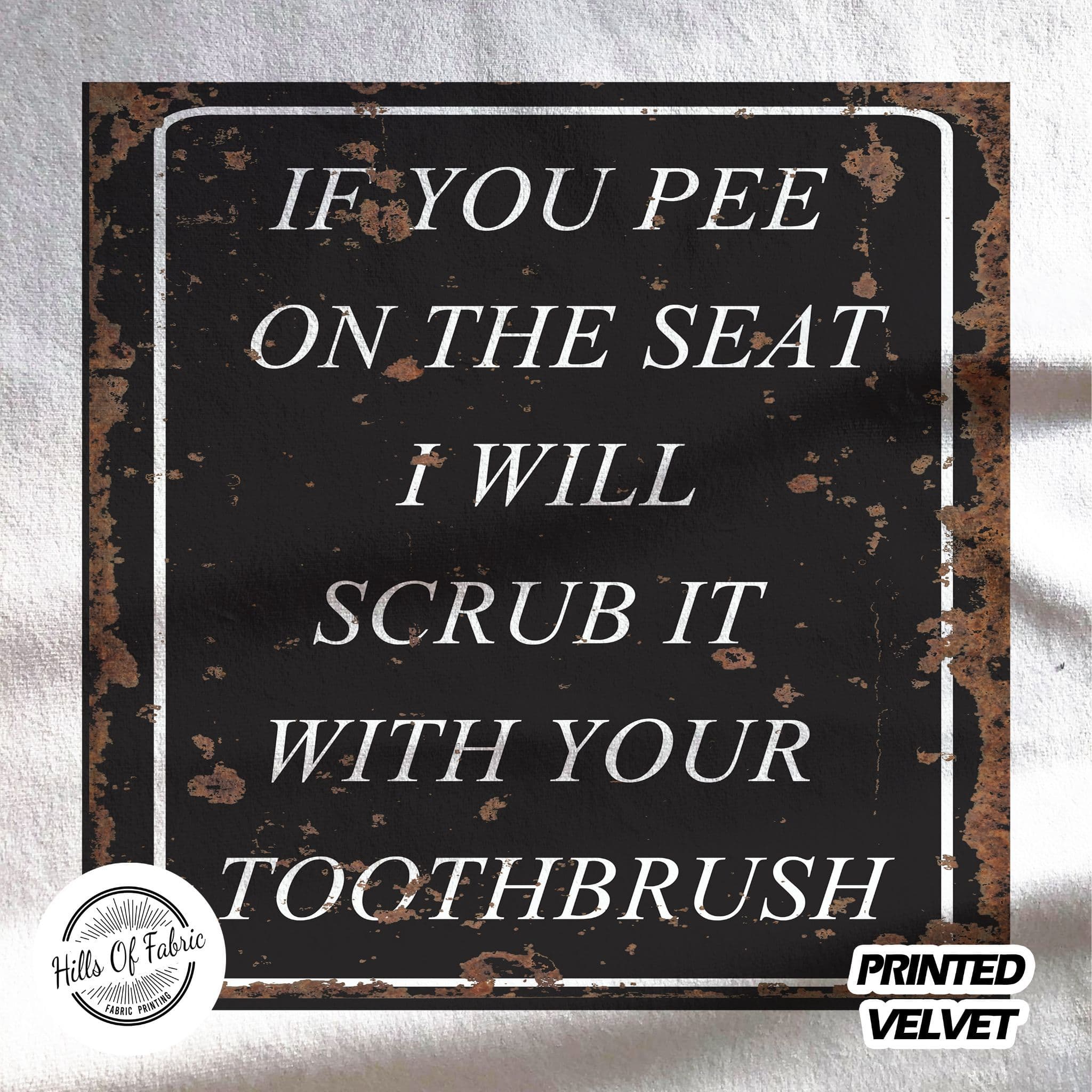 pee on the seat sign Fabric Panel