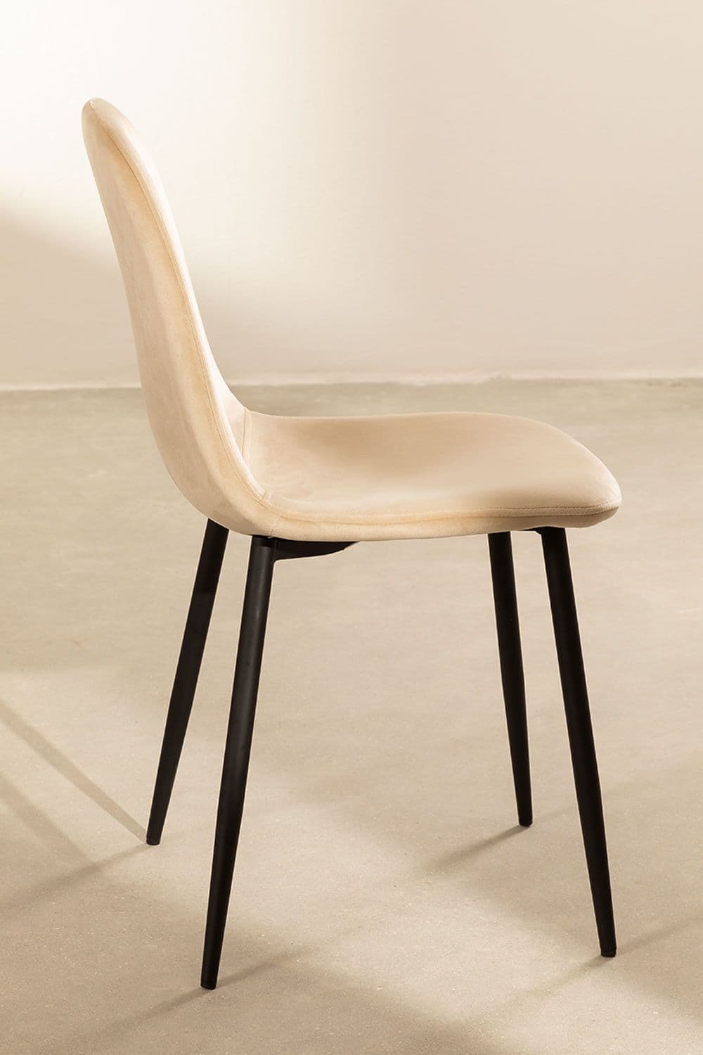 Trend Velvet Chair with Black Leg - Wheat