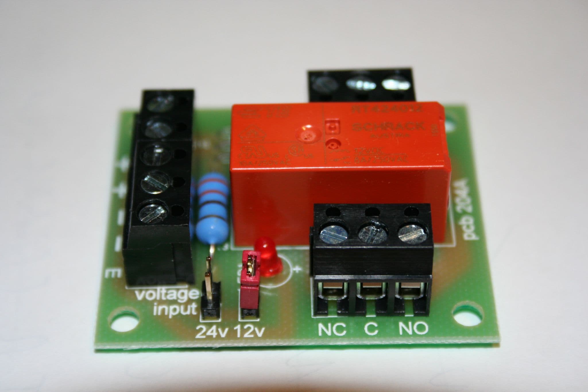 12v/24vdc handy relay board