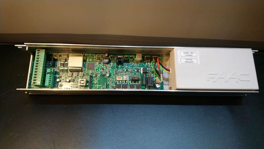 FAAC E100 02 Controller