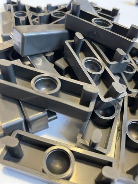 Plastic block floor guide