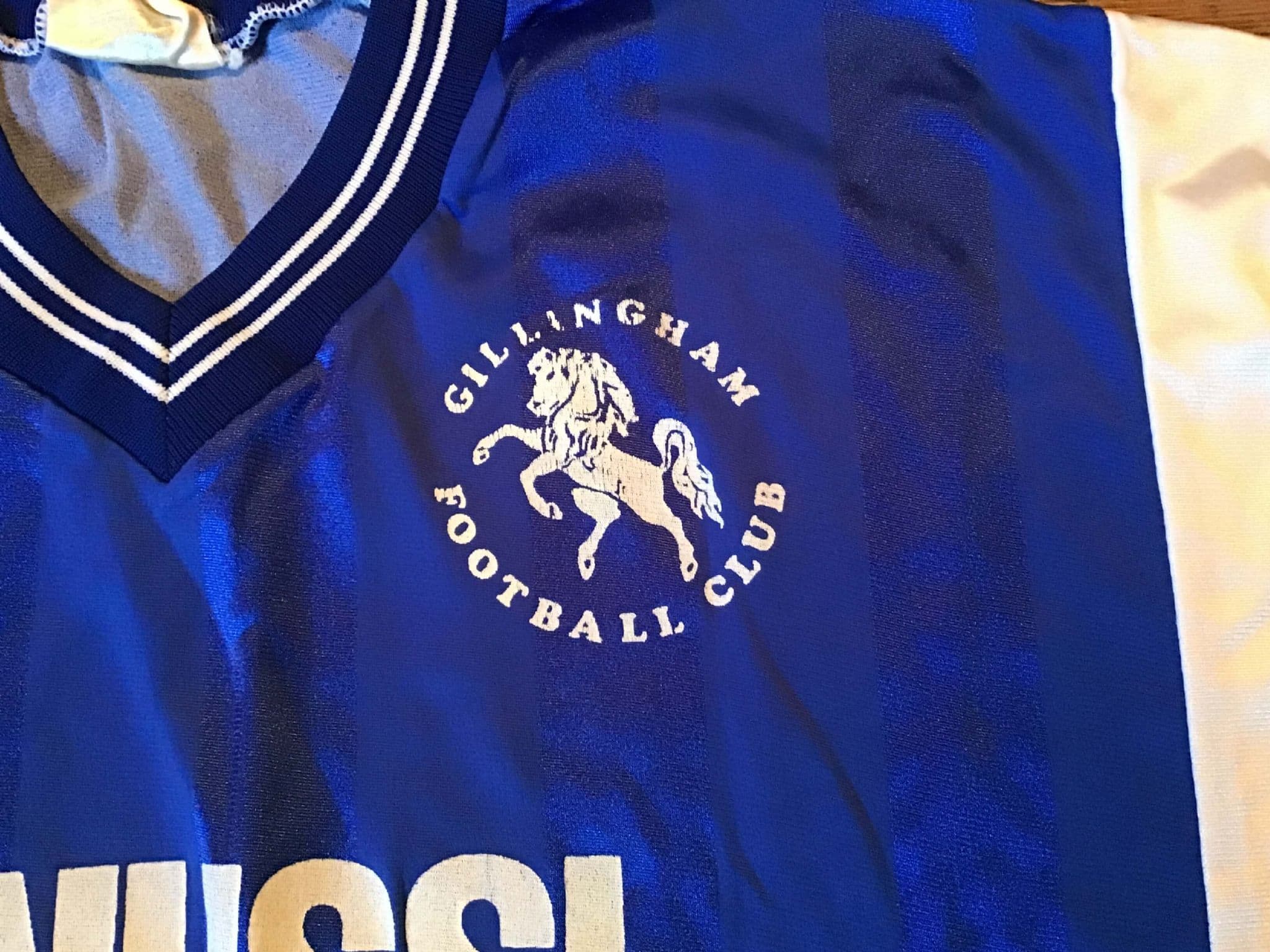 Classic Football Shirts | 1985 Gillingham Vintage Old Jerseys