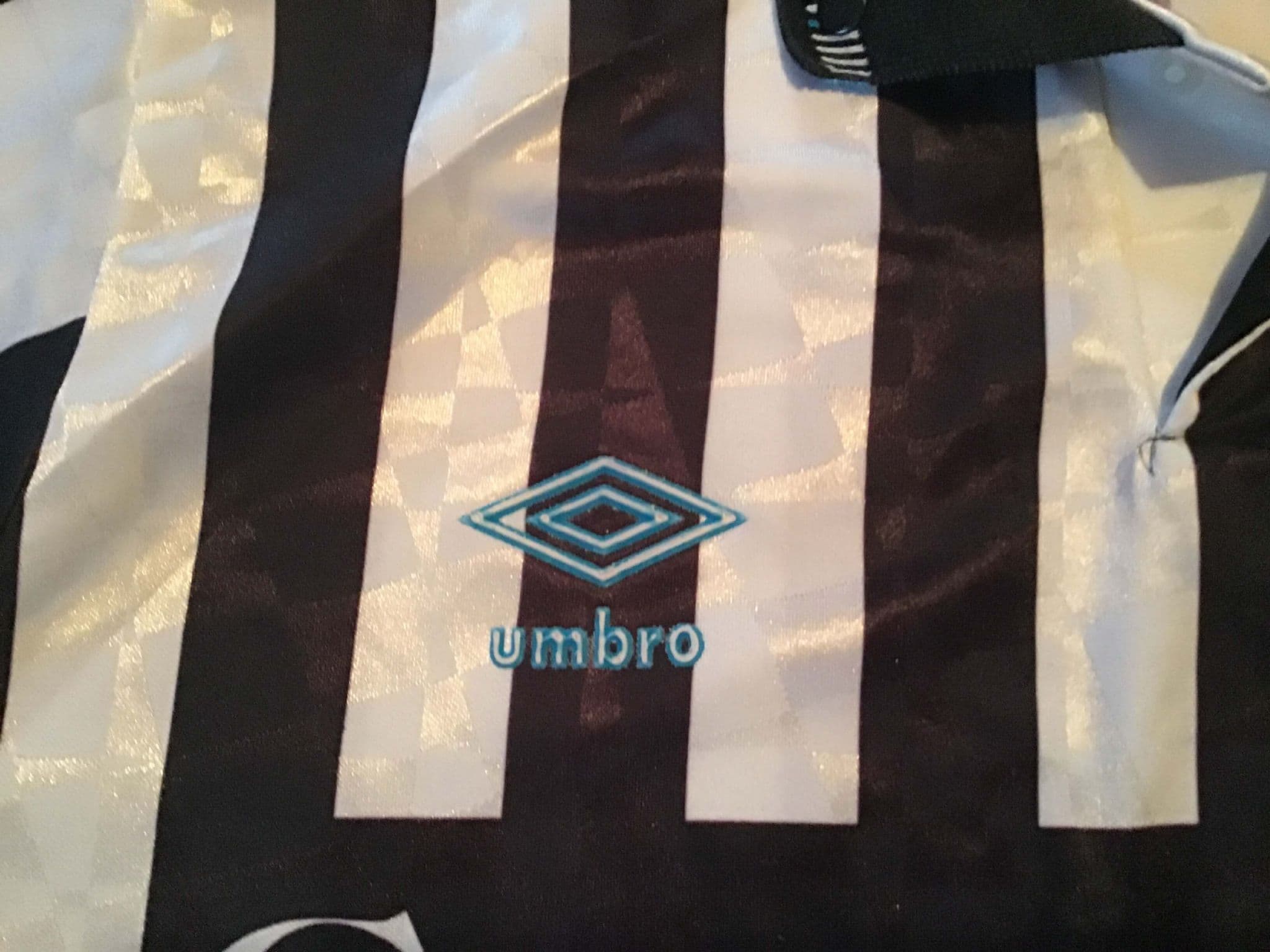 Old Football Shirts | 1990 Newcastle Vintage Soccer Jersey