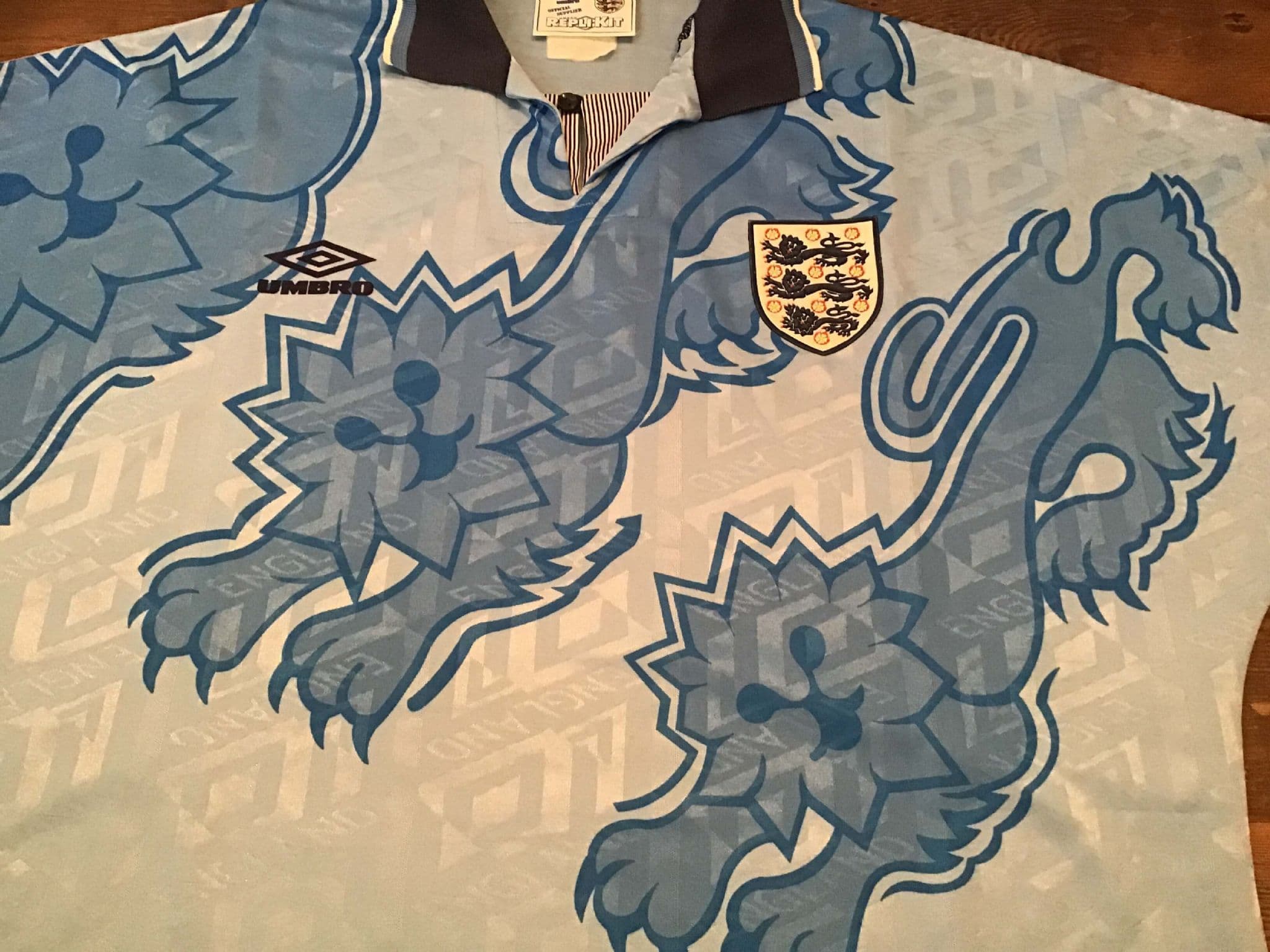 Classic Football Shirts | 1992 England Old Vintage Soccer Jerseys