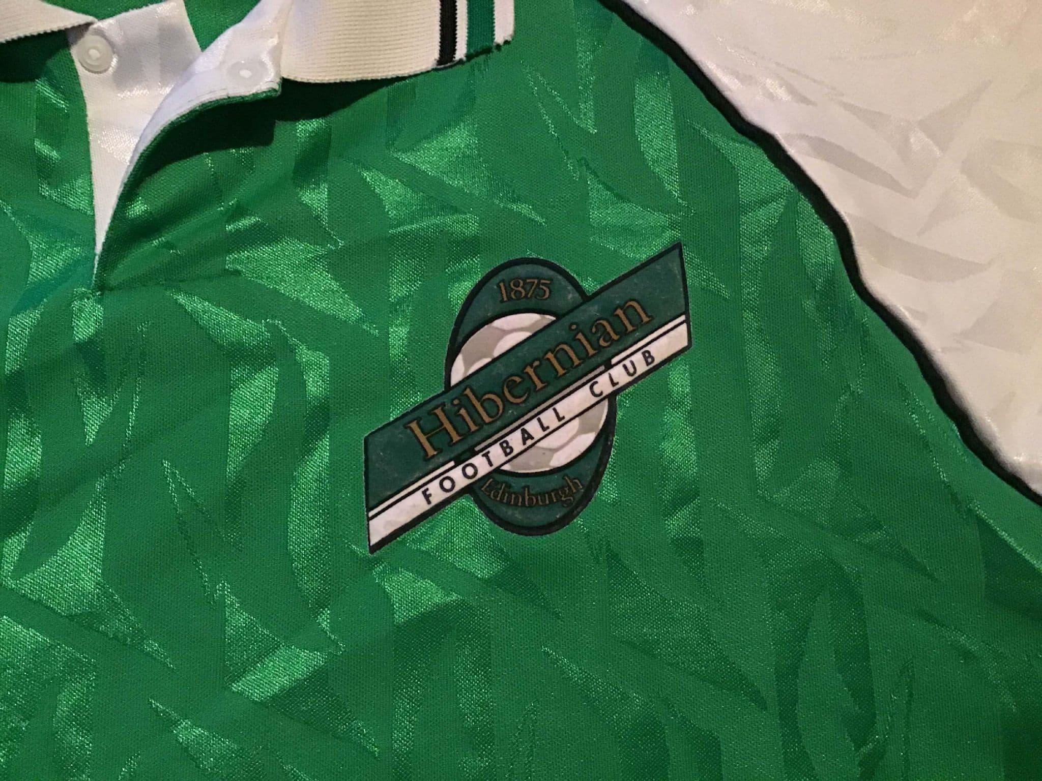 Classic Football Shirts | 1993 Hibs Vintage Old Soccer Jerseys