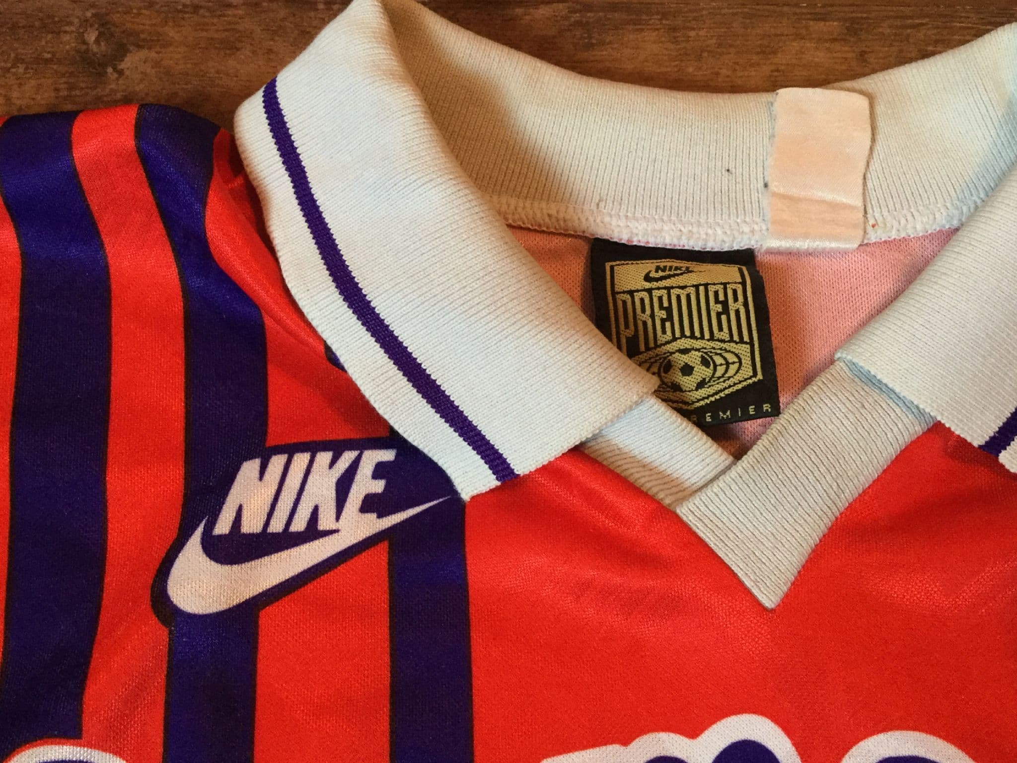 Global Classic Football Shirts | PSG 1993 Retro Old Vintage Soccer Jerseys