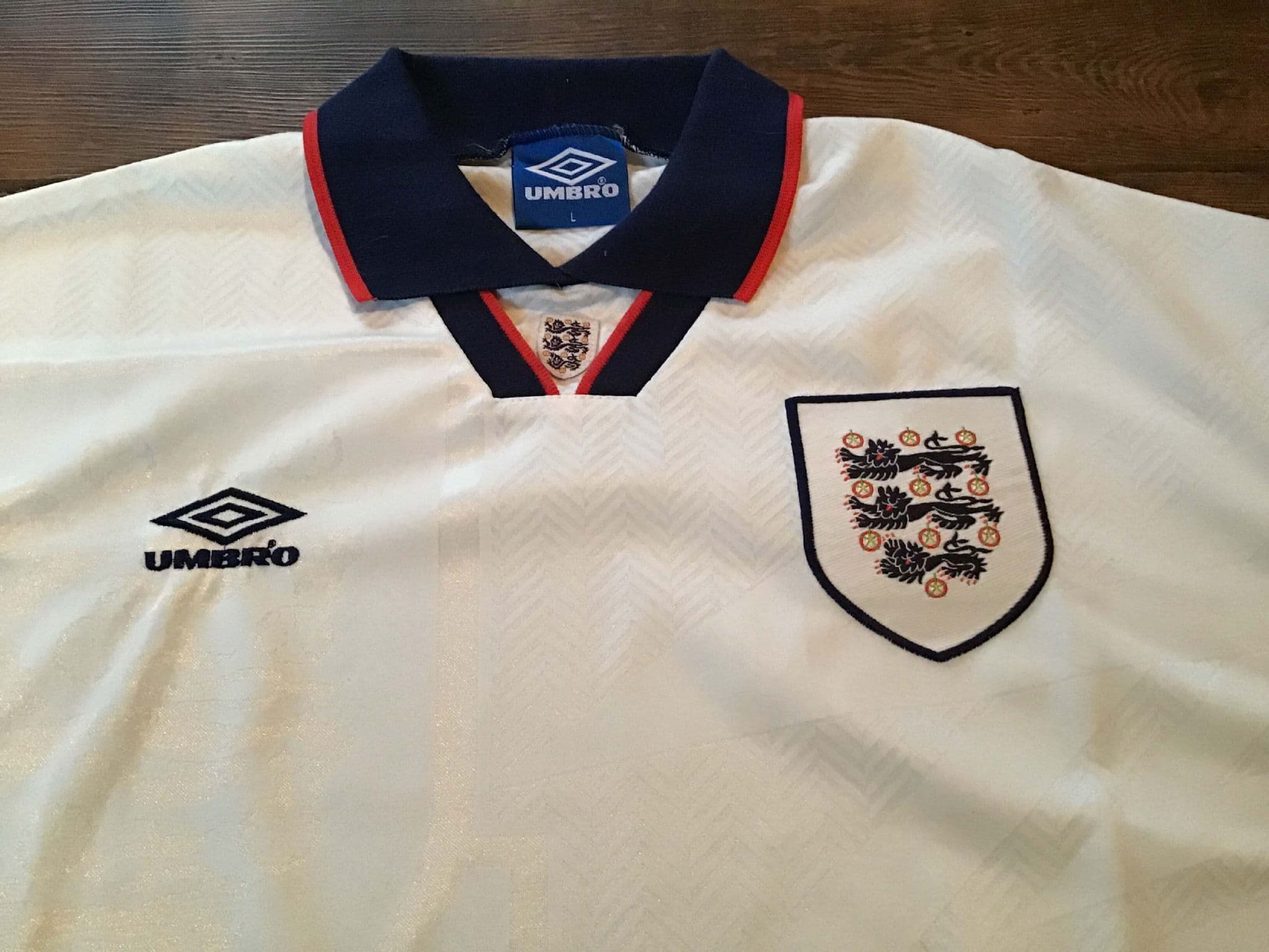 Classic Football Shirts | 1993 England Old Vintage Soccer Jerseys