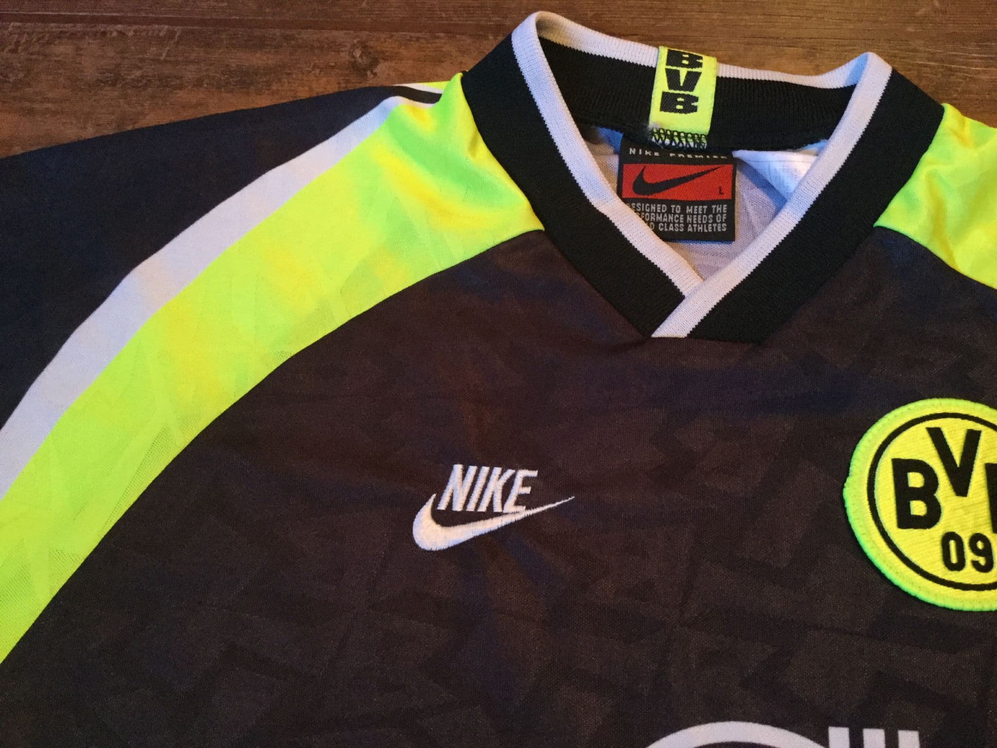 Global Classic Football Shirts | 1995 Borussia Dortmund Vintage Old ...