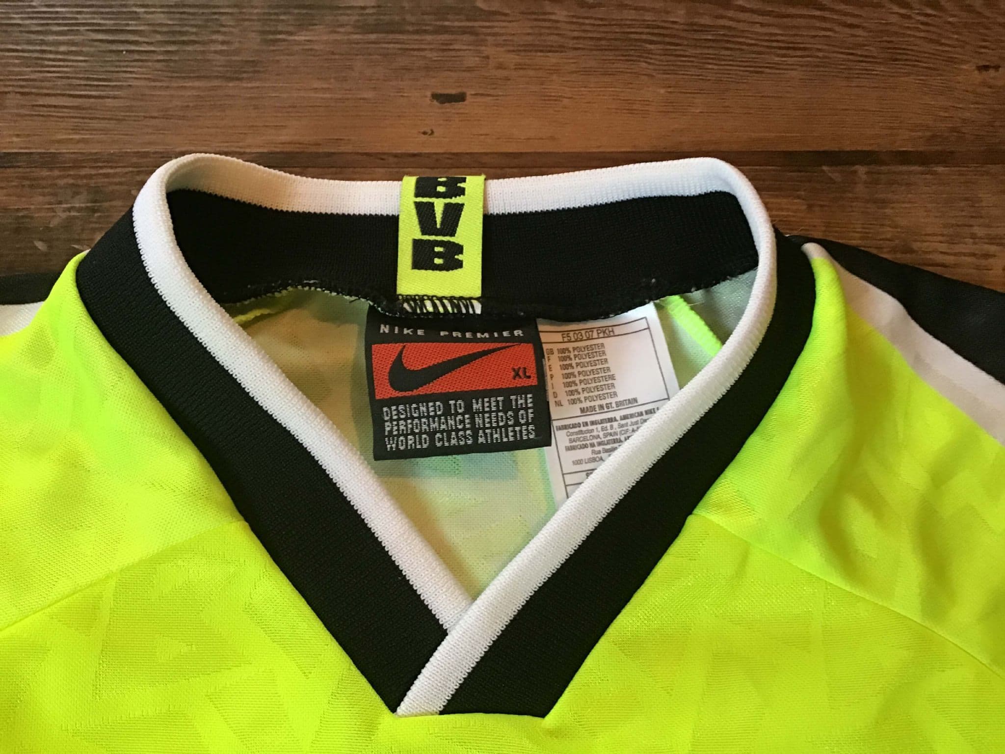 Classic Football Shirts | 1996 Borussia Dortmund Old Vintage Soccer jerseys