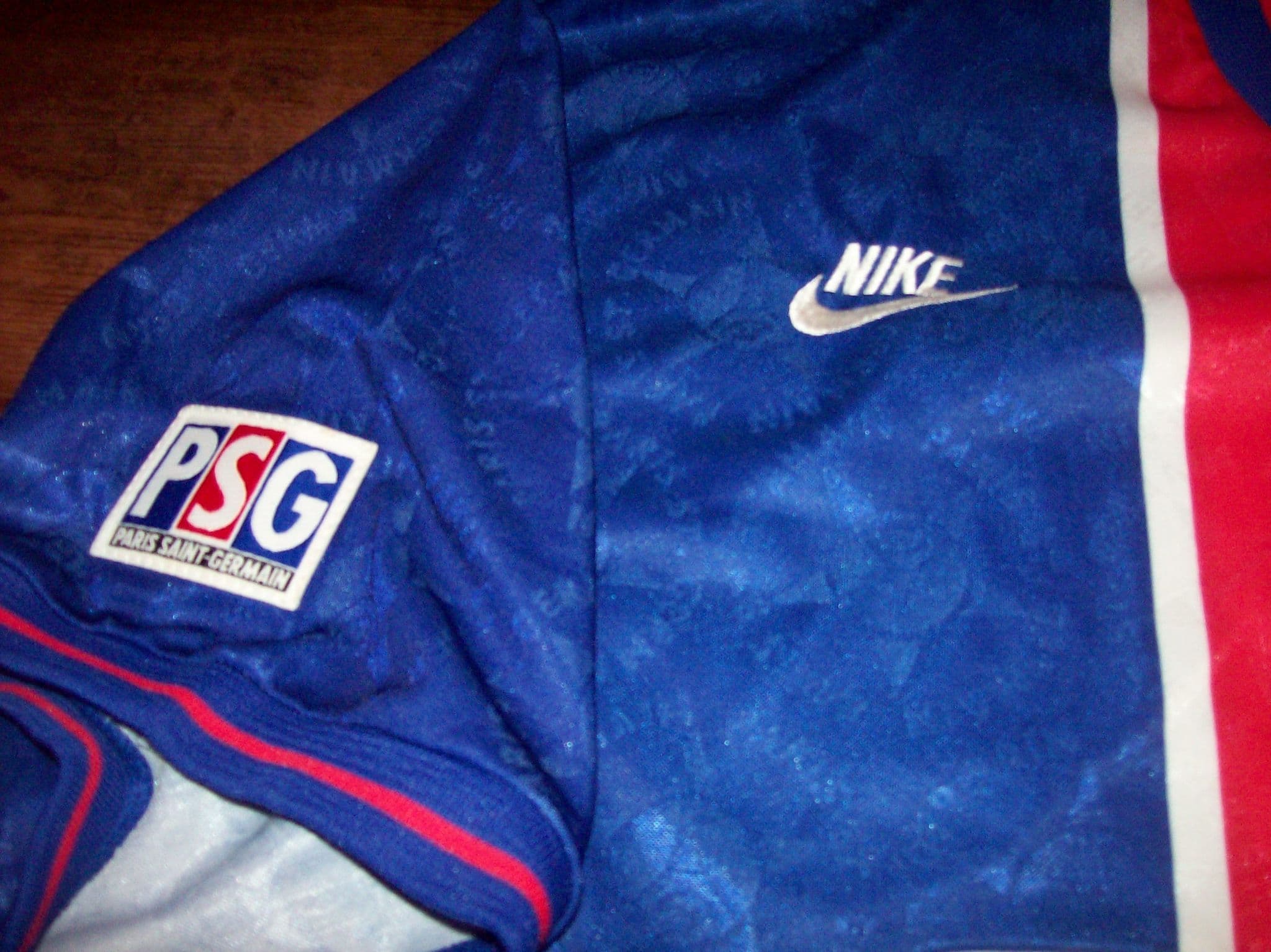 Global Classic Football Shirts | 1995 1996 PSG Retro Old Vintage Soccer ...