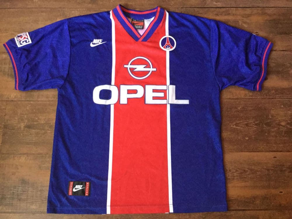 Global Classic Football Shirts | 1996 PSG Old Vintage Soccer Jerseys