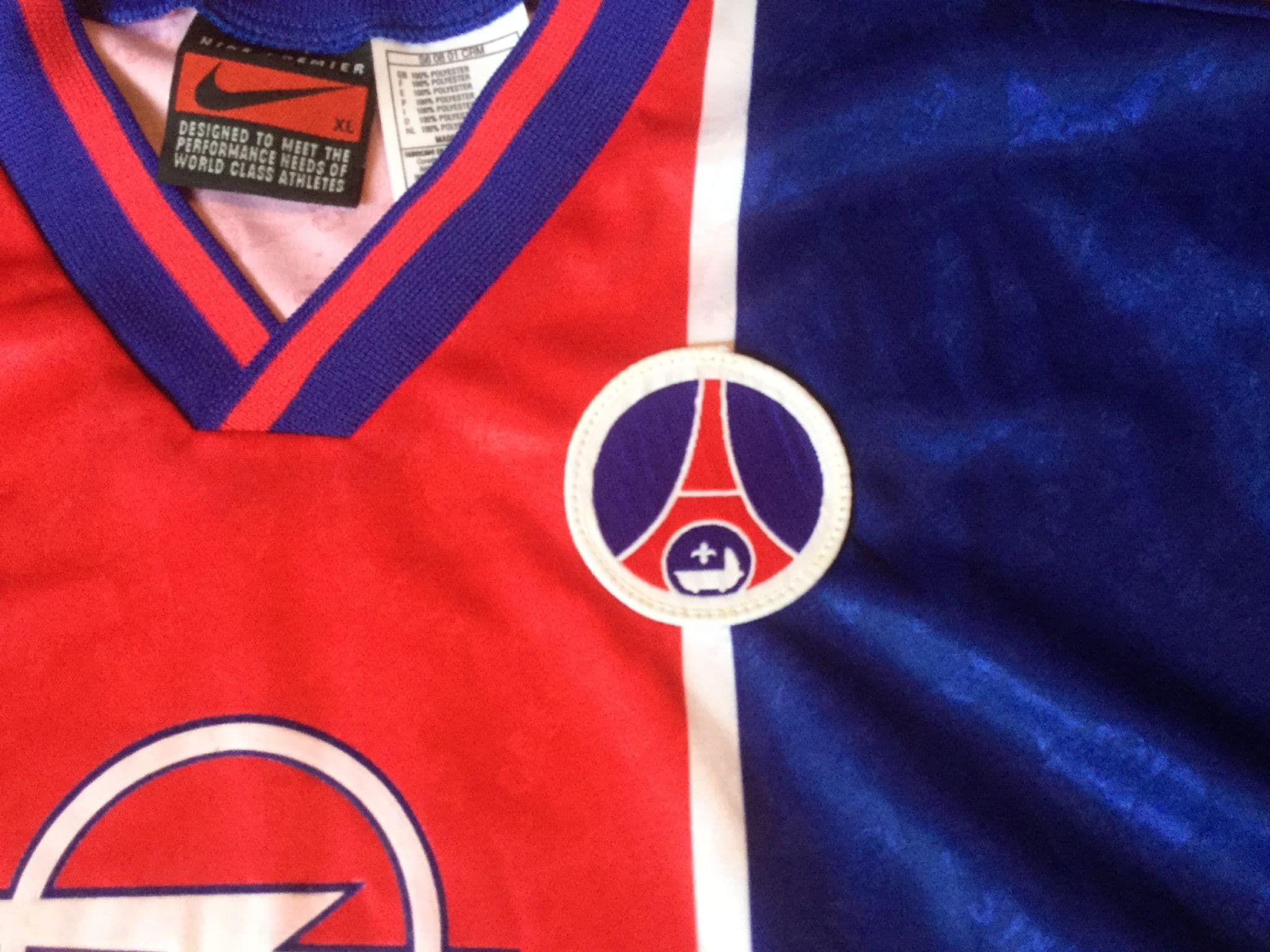 Global Classic Football Shirts | 1995 PSG Old Vintage Soccer Jerseys