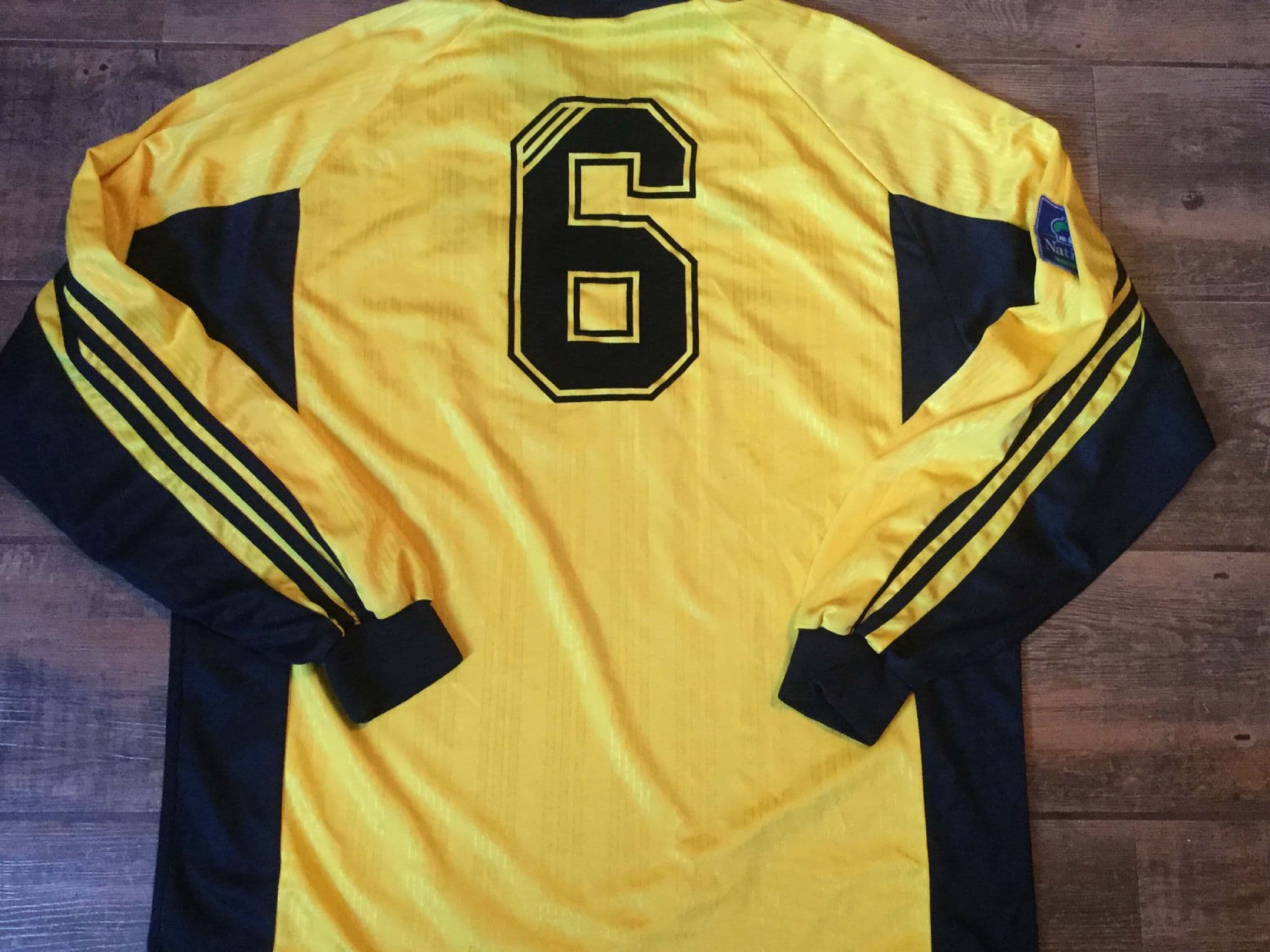 Global Classic Football Shirts | Vintage Old Soccer Jerseys 1998 Fulham