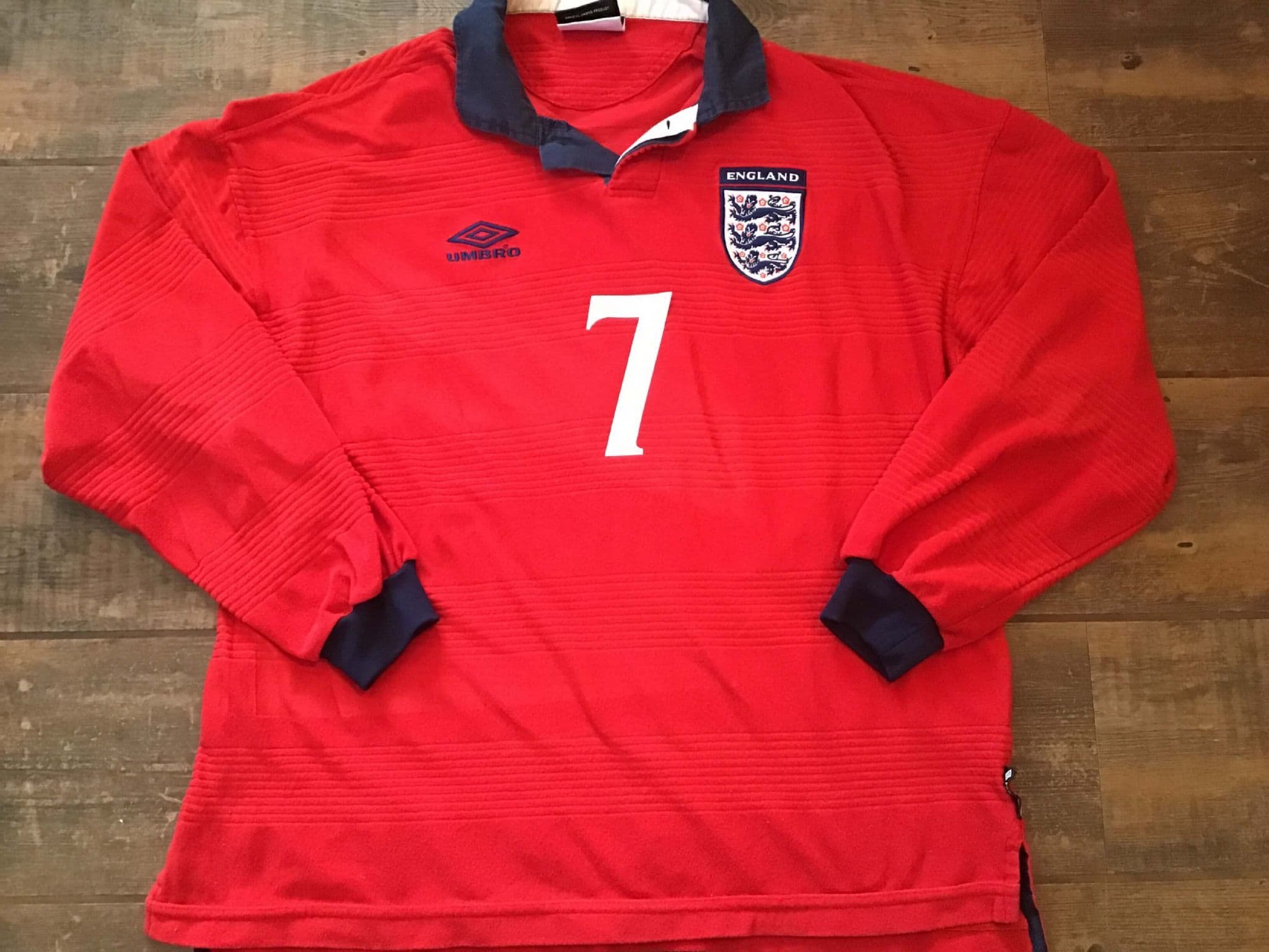 Classic Football Shirts | 2000 England Vintage Old Jerseys