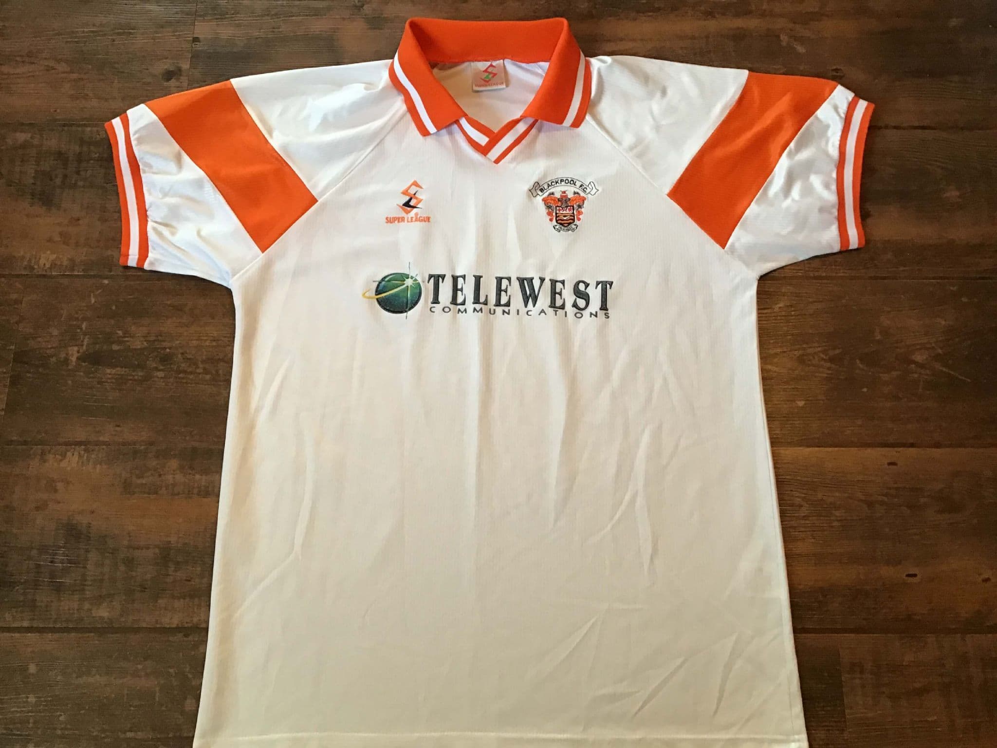 Classic Football Shirts | 1999 Blackpool Vintage Old Jerseys