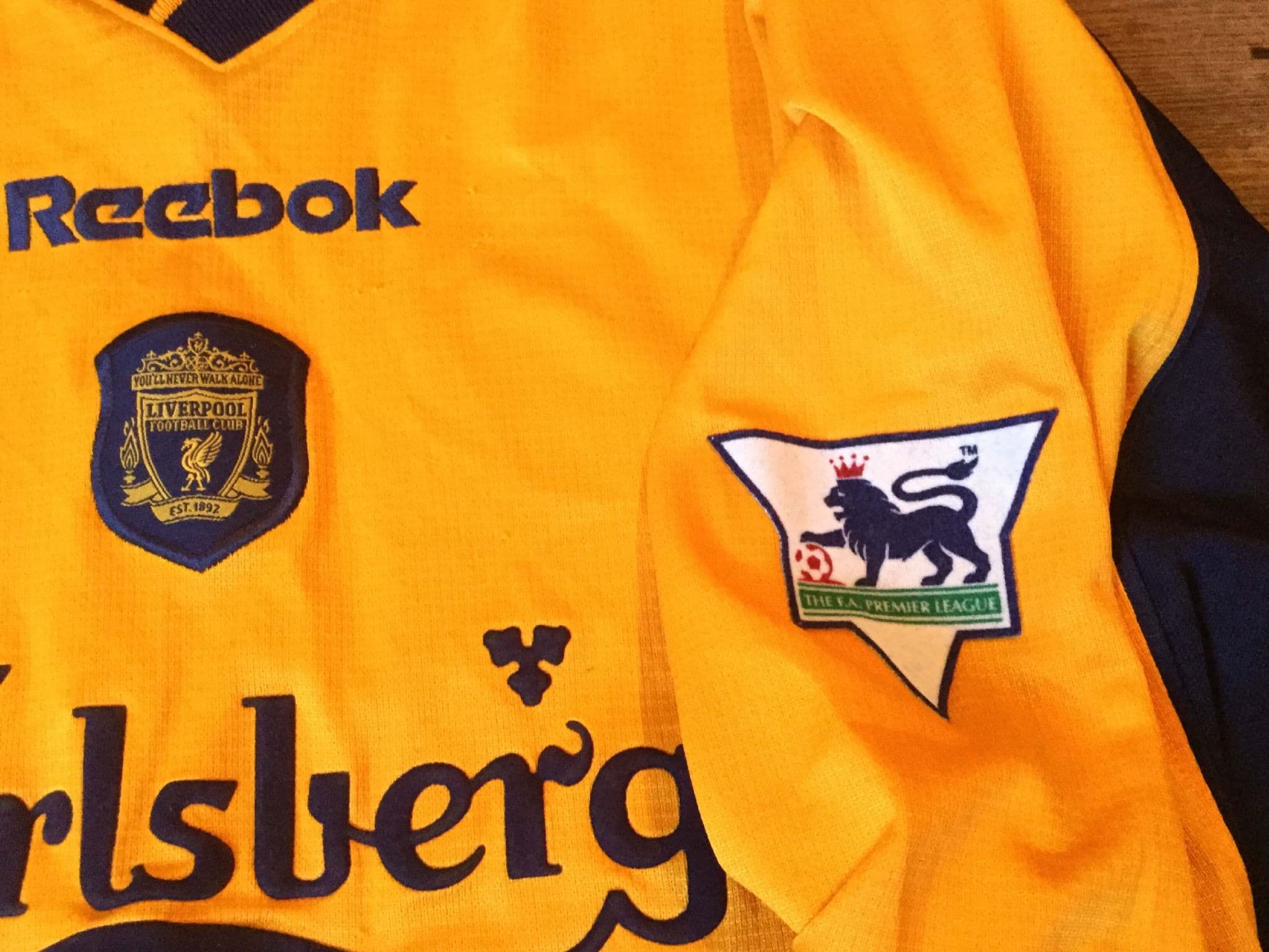 Global Classic Football Shirts | 2000 Liverpool Vintage Old Jerseys