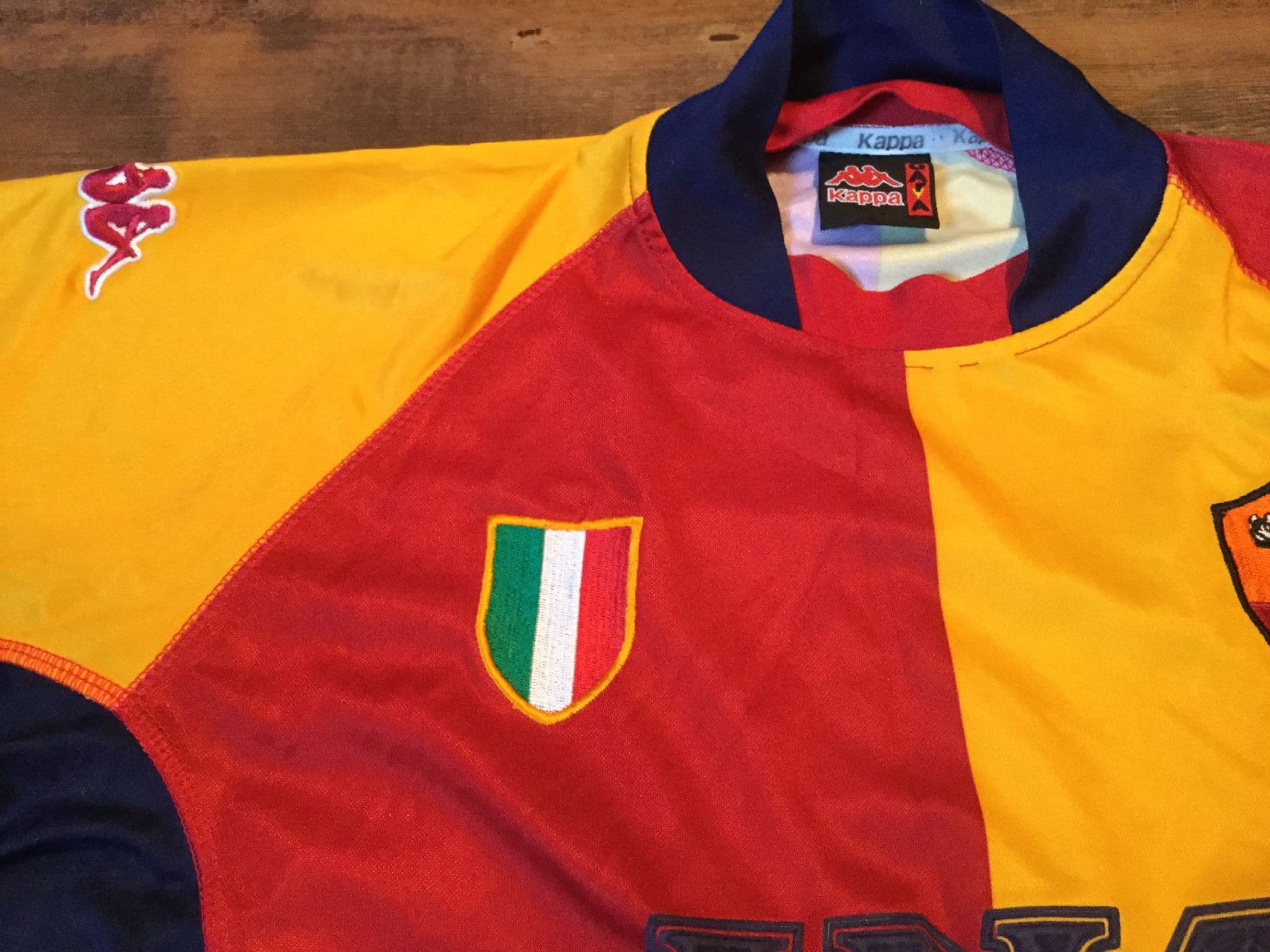 Global Classic Football Shirts | 2001 AS Roma Vintage Old Soccer Jerseys