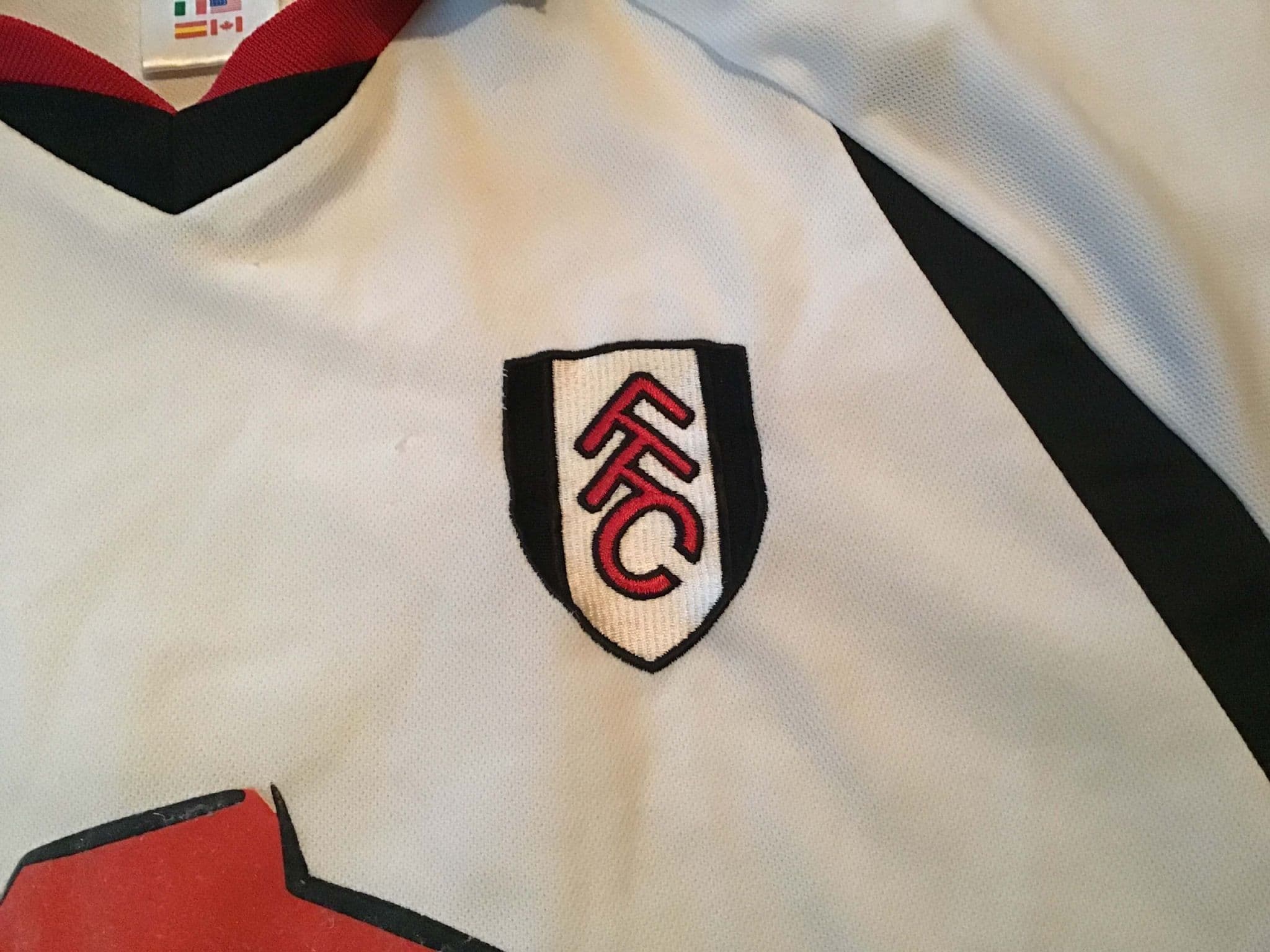 Classic Football Shirts | 2001 Fulham Vintage Old Soccer Jerseys