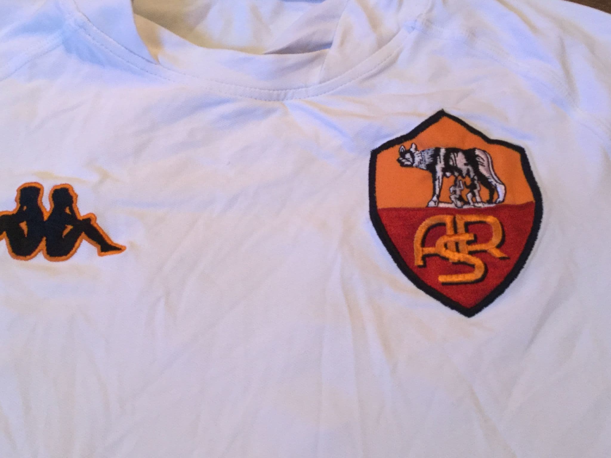 Global Classic Football Shirts | 2002 Roma Vintage Old Soccer Jerseys