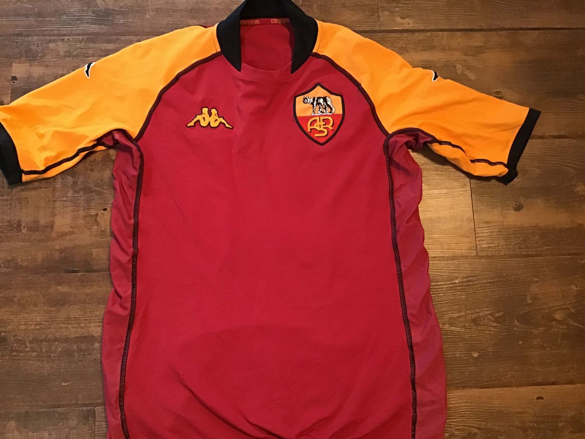 Classic Football Shirts | 2002 Roma Vintage Old Soccer Jerseys