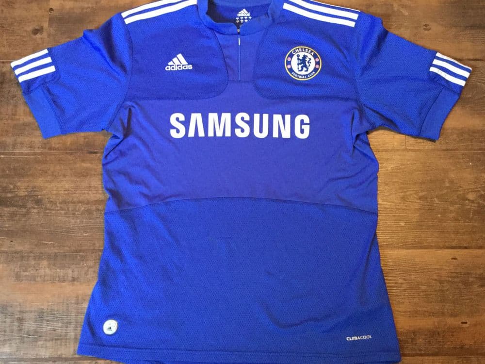 Global Classic Football Shirts | 2009 Chelsea Vintage Old Soccer Jerseys