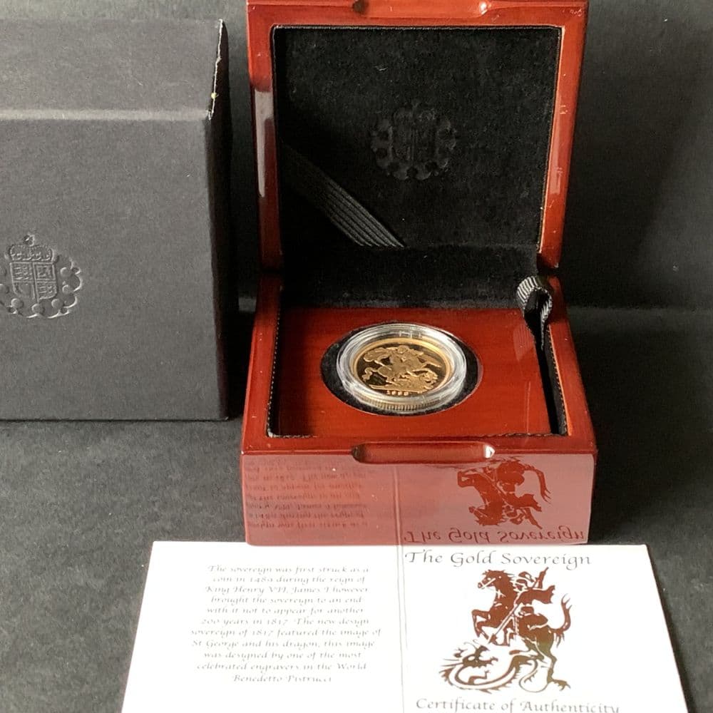 1981 Full Gold Sovereign In Luxury Case