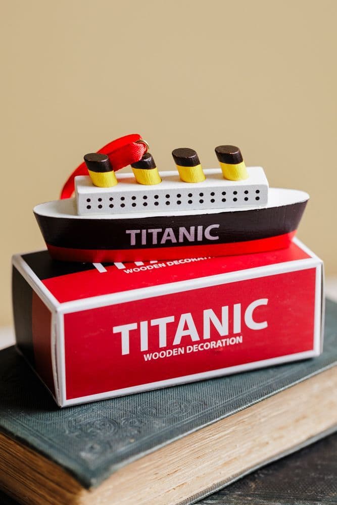 Cowfield Design | Wooden Mini RMS Titanic Ship Decoration | Titanic ...