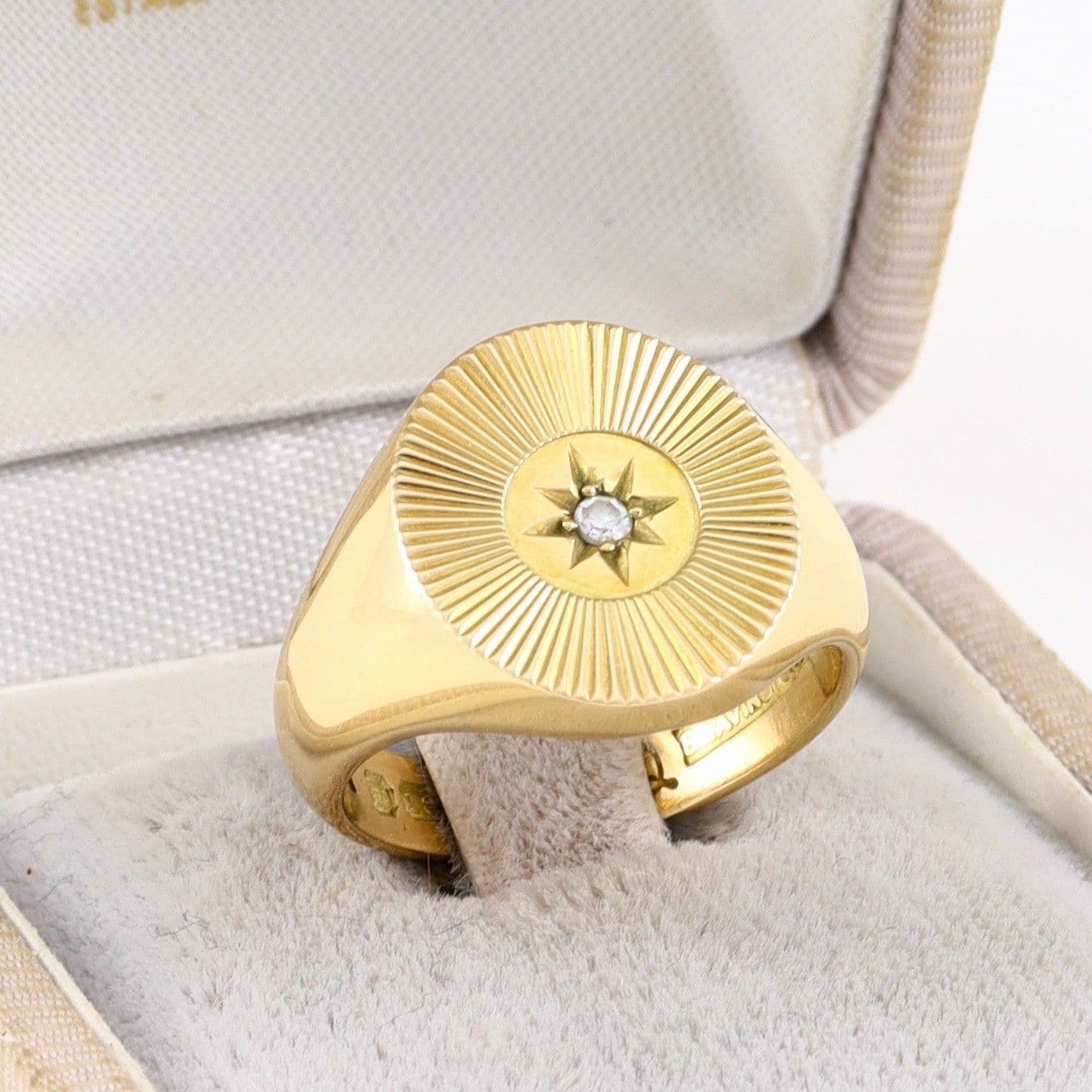 Vintage 18Ct Gold And Solitaire Diamond Signet Ring by Bravingtons 12 5g