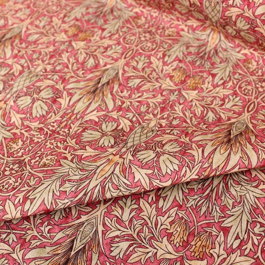 Cotton Fabric William Morris Snakeshead Wine